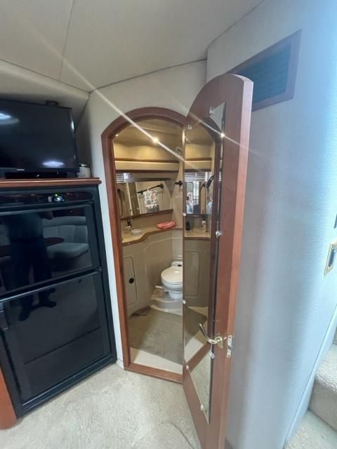 1999 Cruisers Yachts 3870 Esprit - Weber Yachts