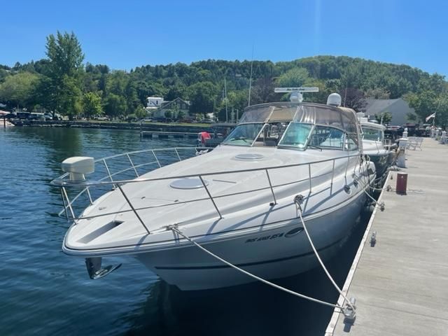 1999 Cruisers Yachts 3870 Esprit - Weber Yachts