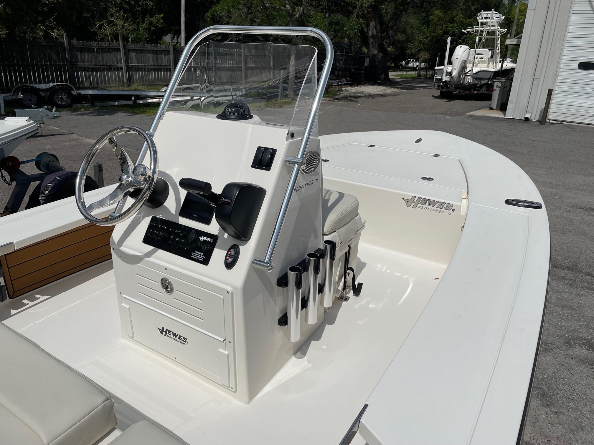 2024 Hewes Redfisher 16 Flachbodenboot Kaufen - YachtWorld