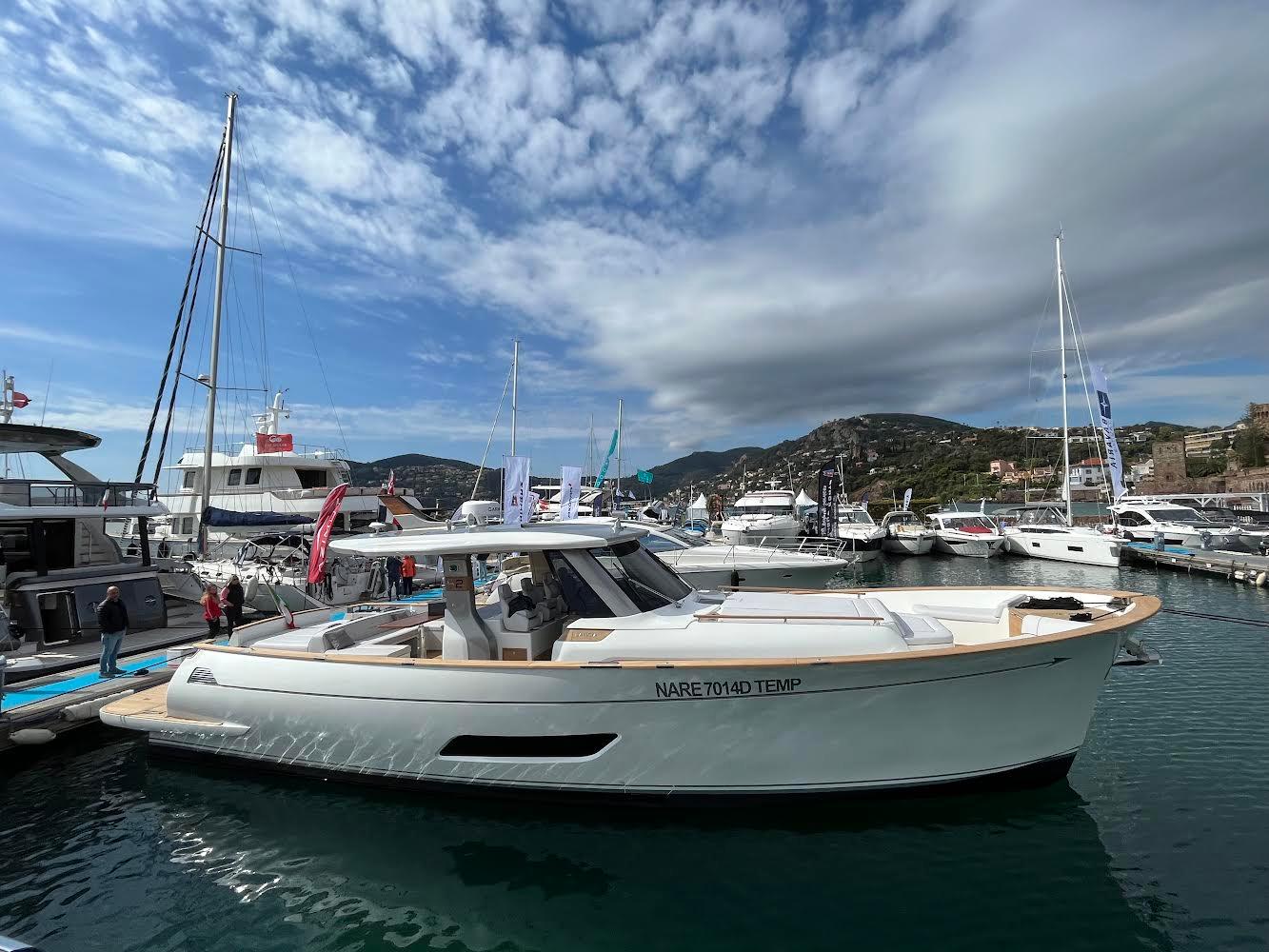 Lancia Aprea 52 Nuevo en Var ( 83 ) - Cosas de Barcos