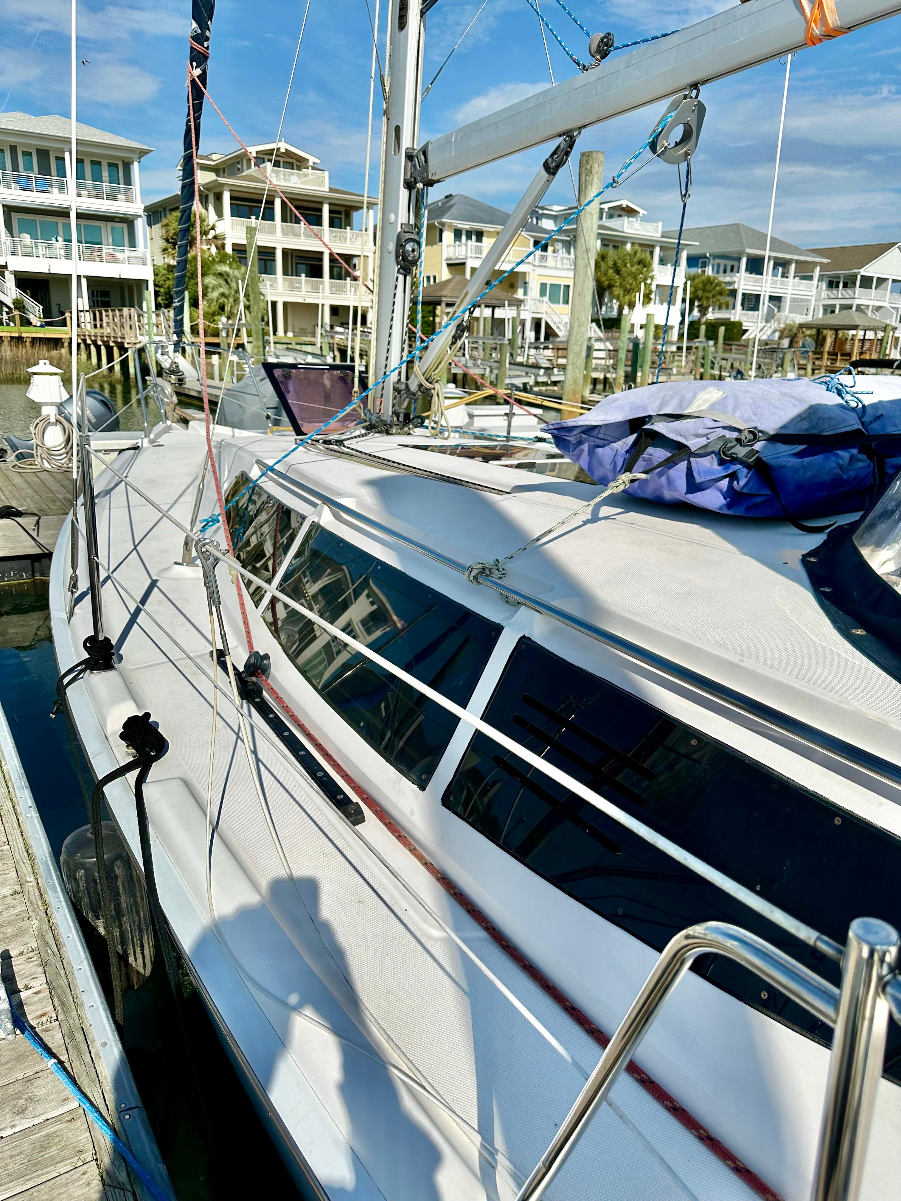 2014 Marlow-Hunter 33 Racer/Cruiser for sale - YachtWorld