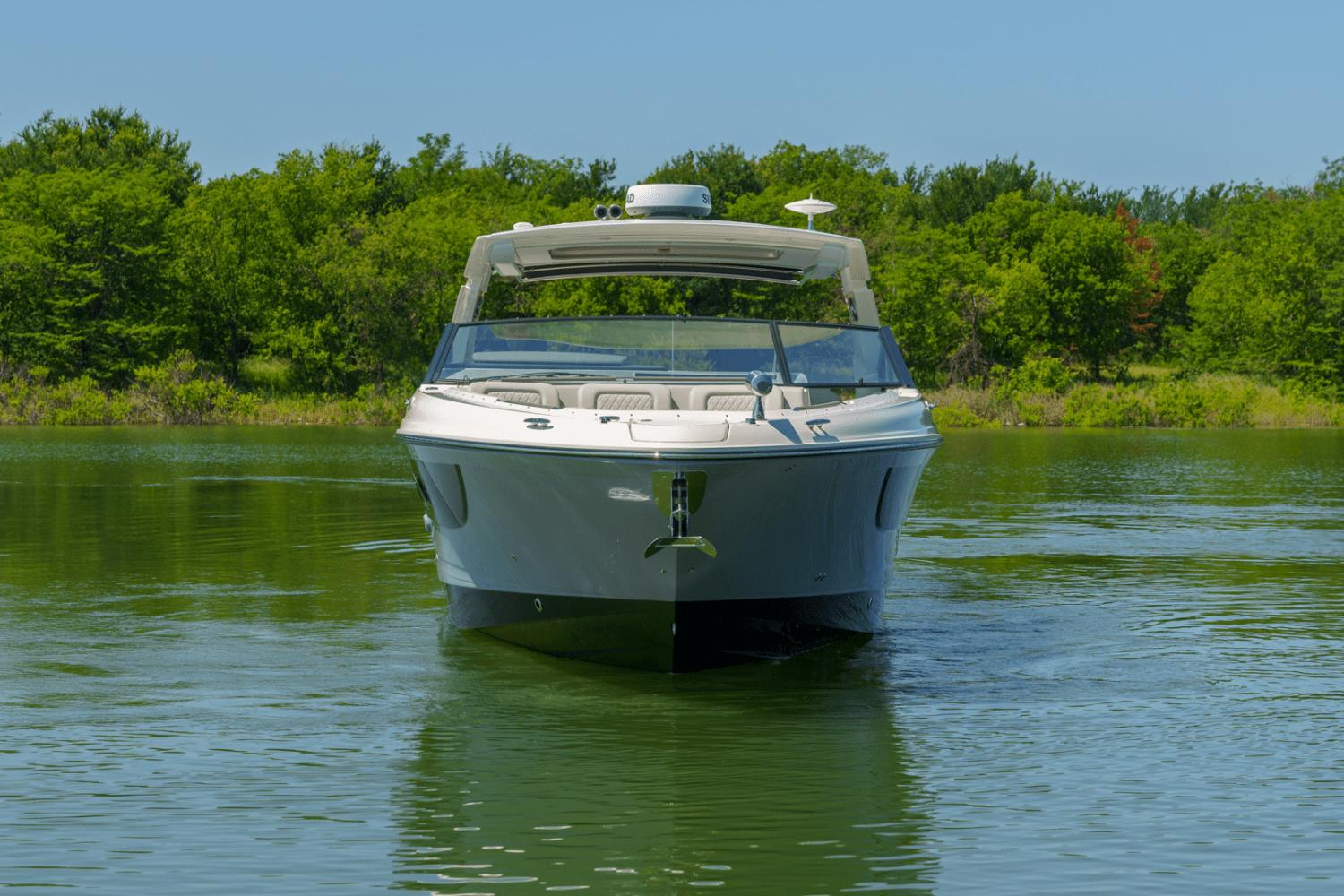 2024 Sea Ray 400 SLX Runabout for sale - YachtWorld