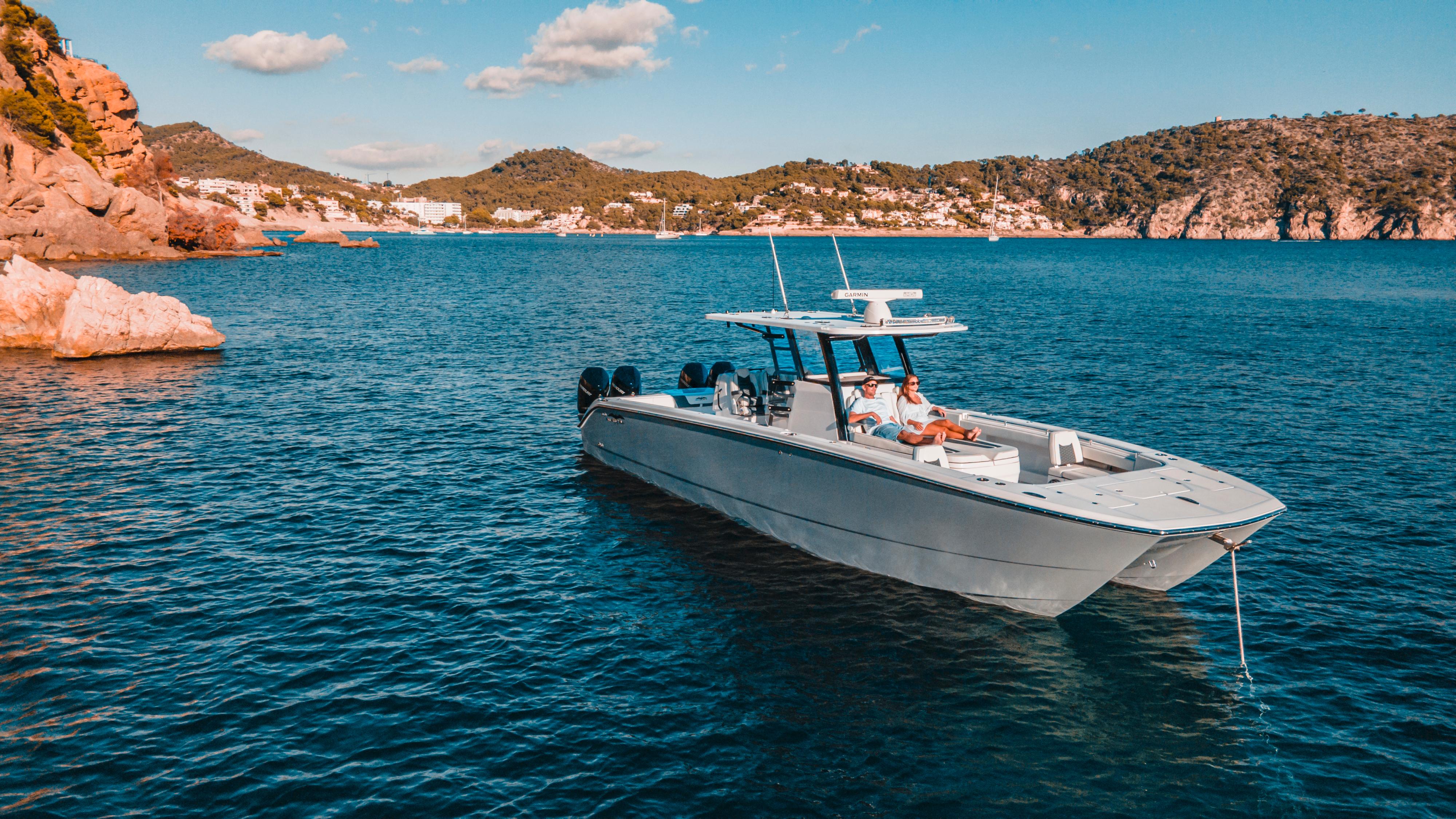 New Invincible 37' Catamaran 1200hp Top Spec in Islas Baleares - iNautia