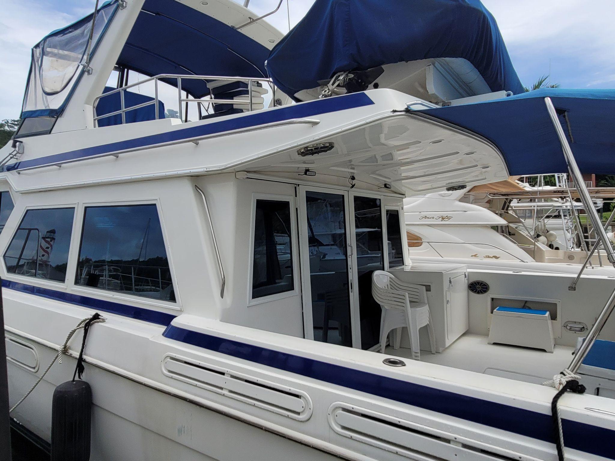 1998 Navigator 5300 Classic Pilothouse Motoryacht Sports Cruiser for ...