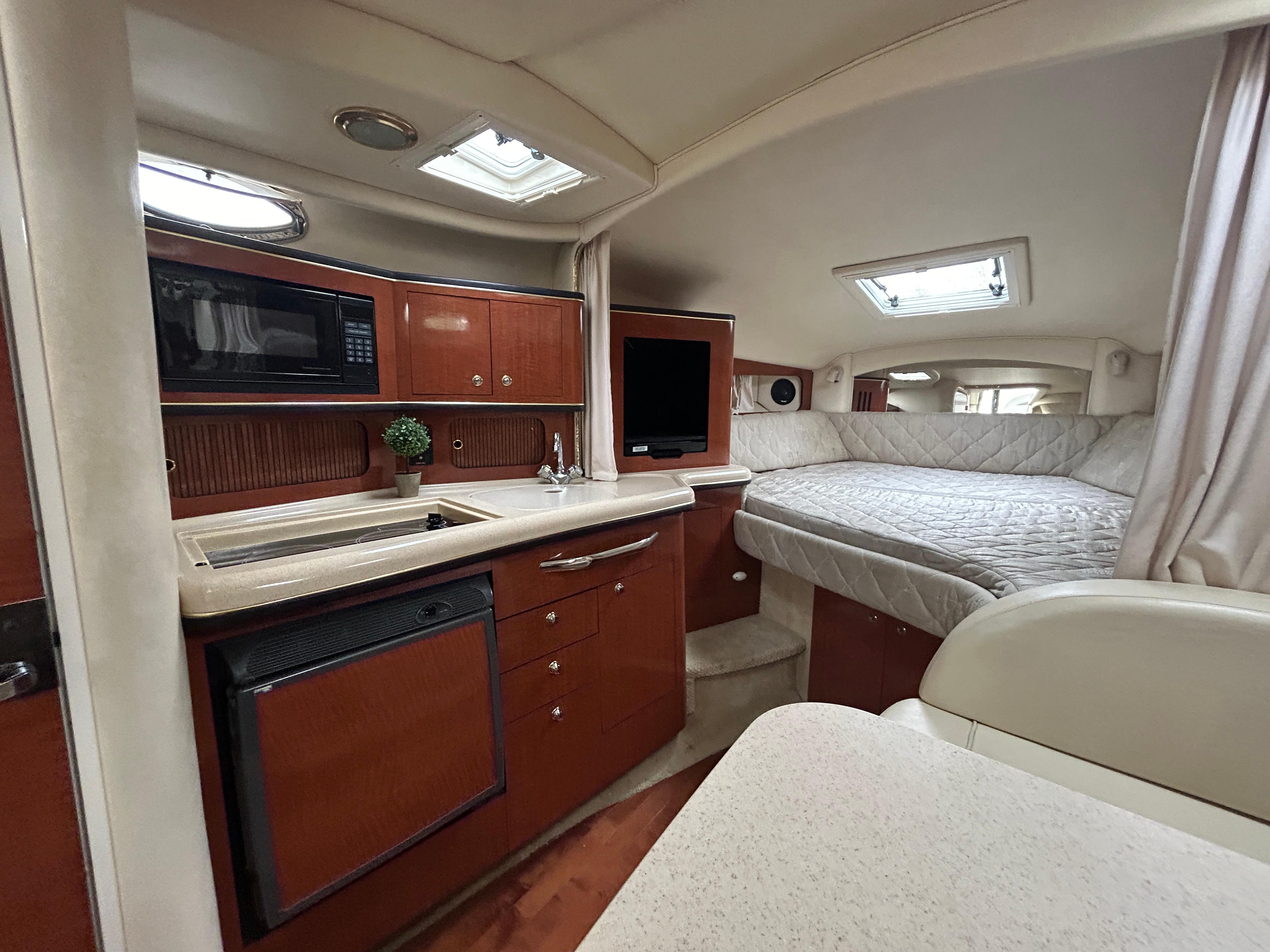 2002 Sea Ray 300 Sundancer Cruiser for sale - YachtWorld