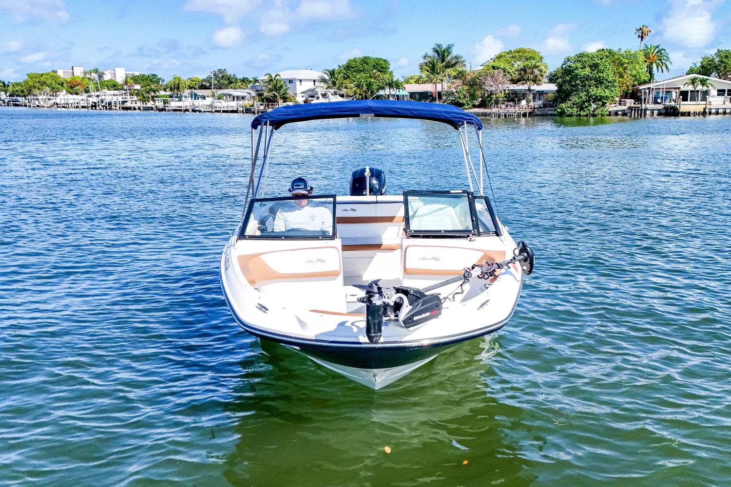 2018 Sea Ray 210 SPX Outboard Dual Console for sale - YachtWorld
