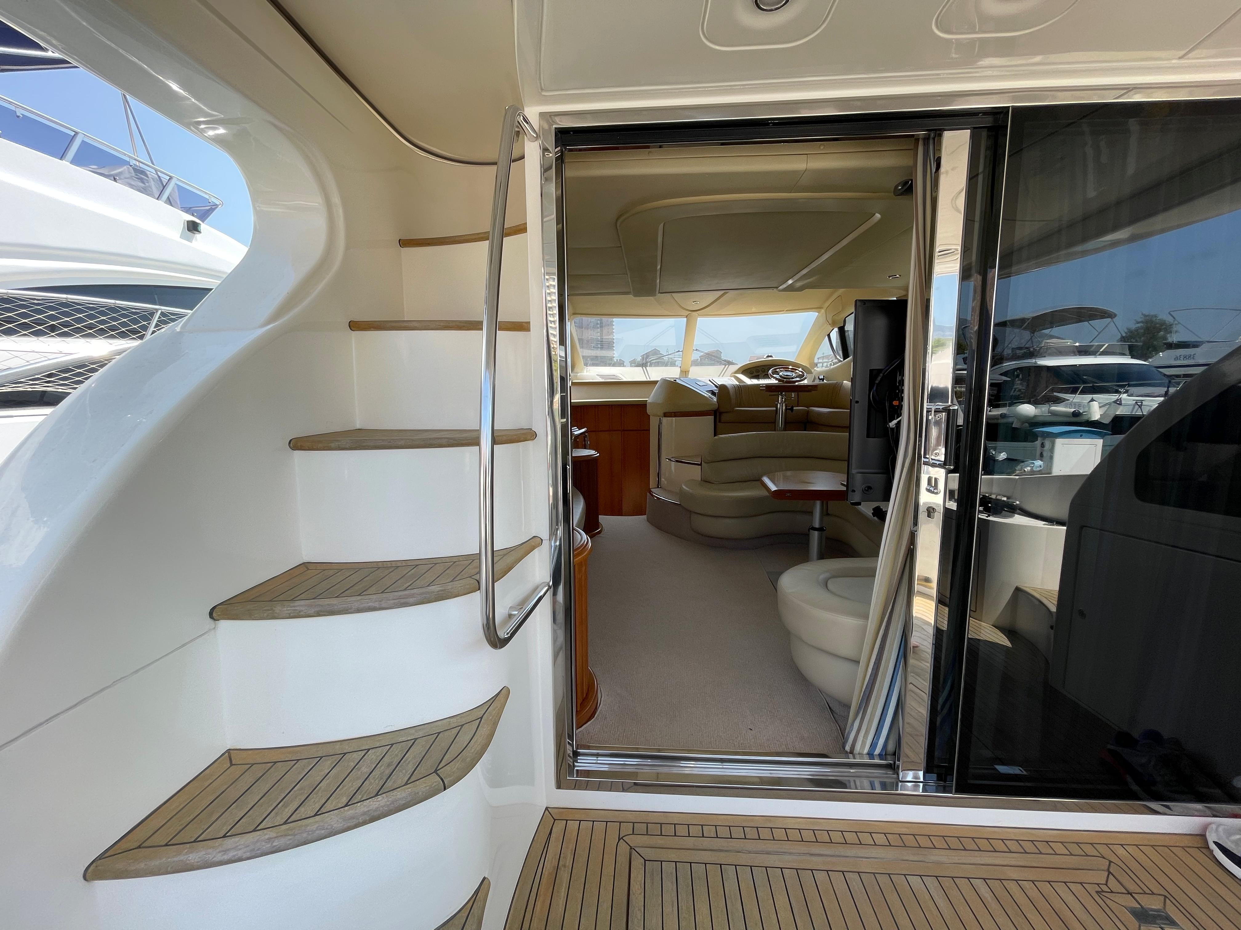 2009 Azimut 46 Motor Yachts for sale - YachtWorld