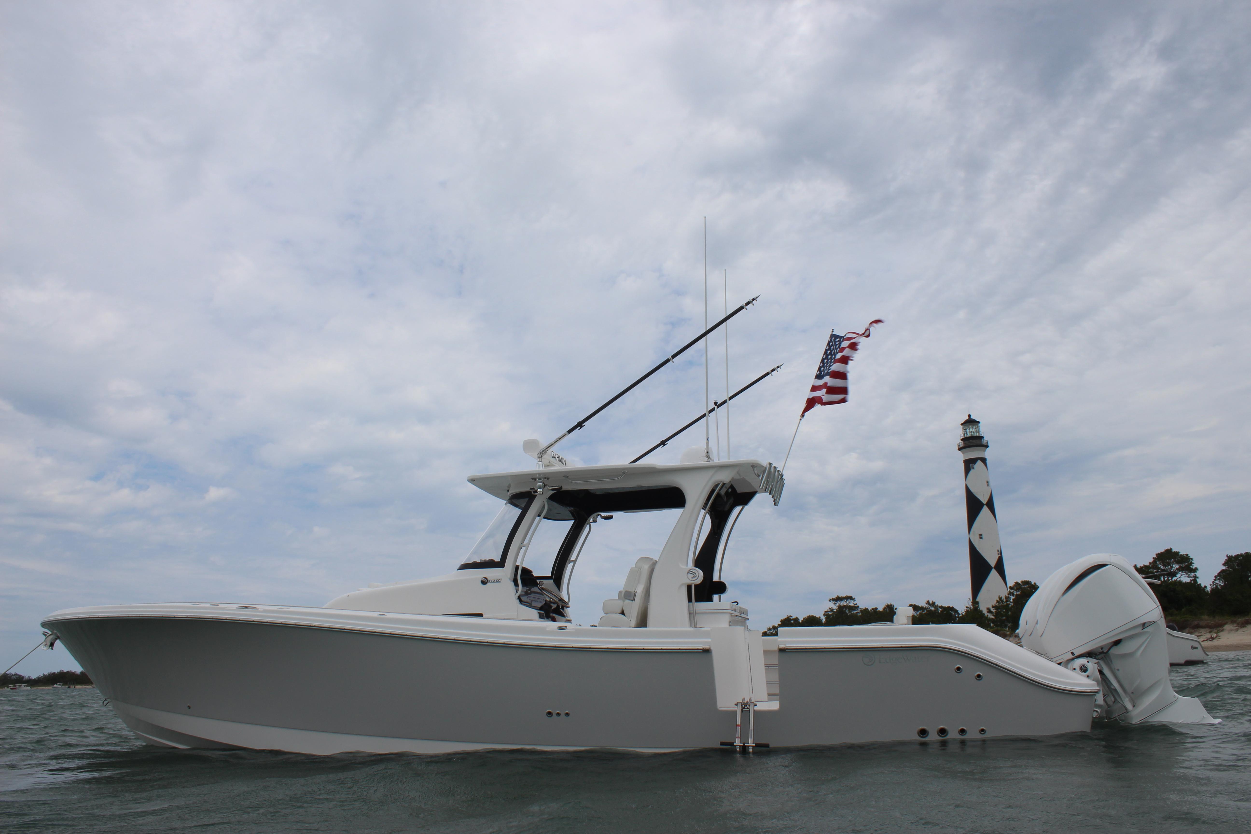2022 Edgewater 370CC Centre Console for sale - YachtWorld