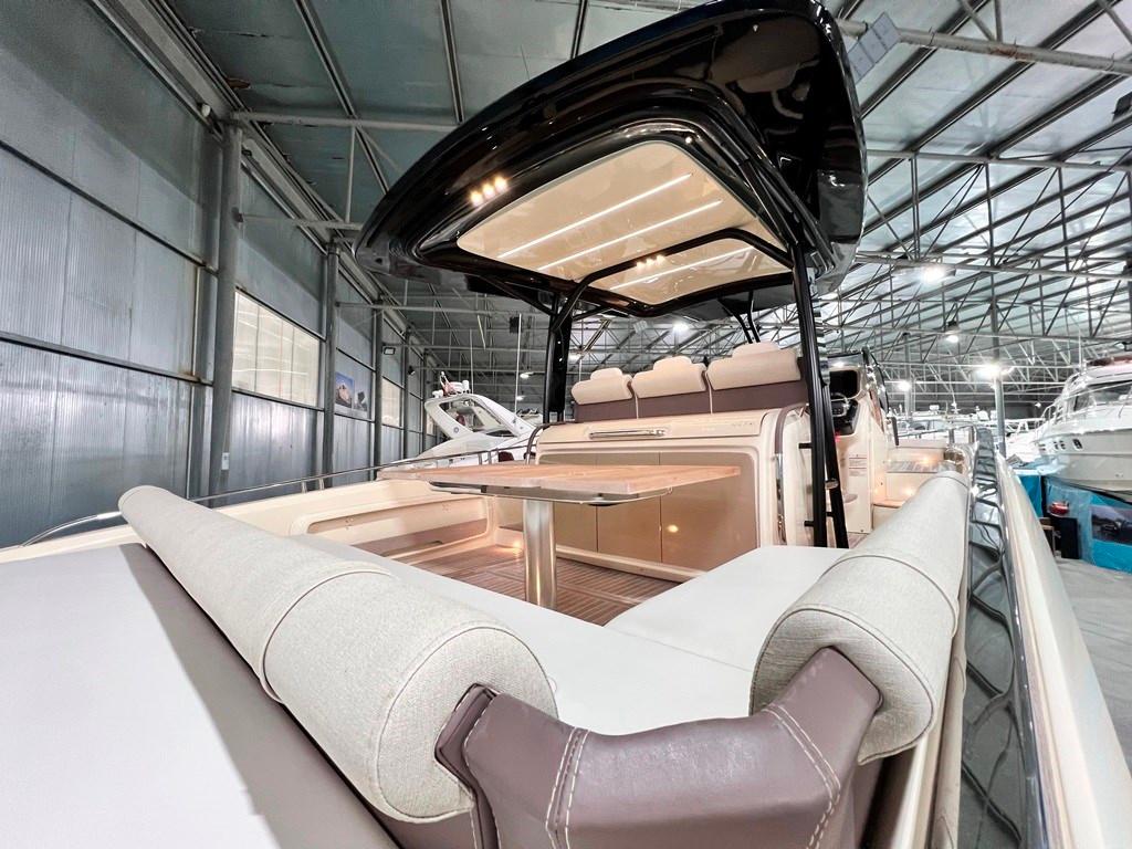 2021 Invictus Invictus 370 GT Express Cruiser for sale - YachtWorld