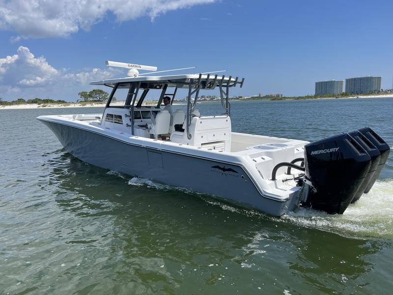 2024 Invincible 43' Open FIsherman Centre Console for sale - YachtWorld