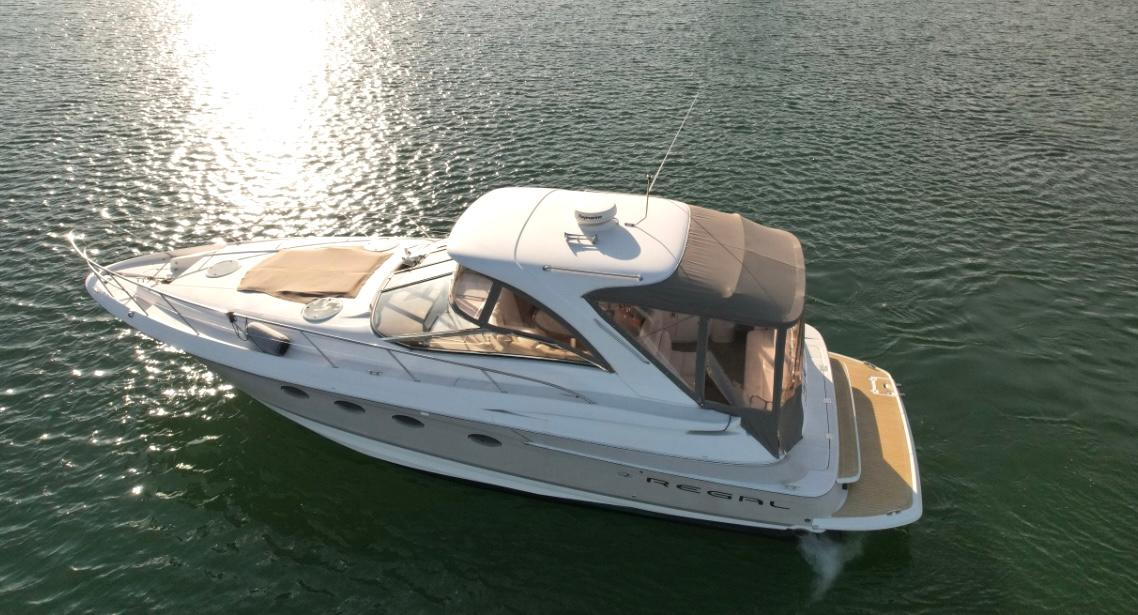 2004 Regal 4260 Regal Commodore HT Express Cruiser for sale - YachtWorld