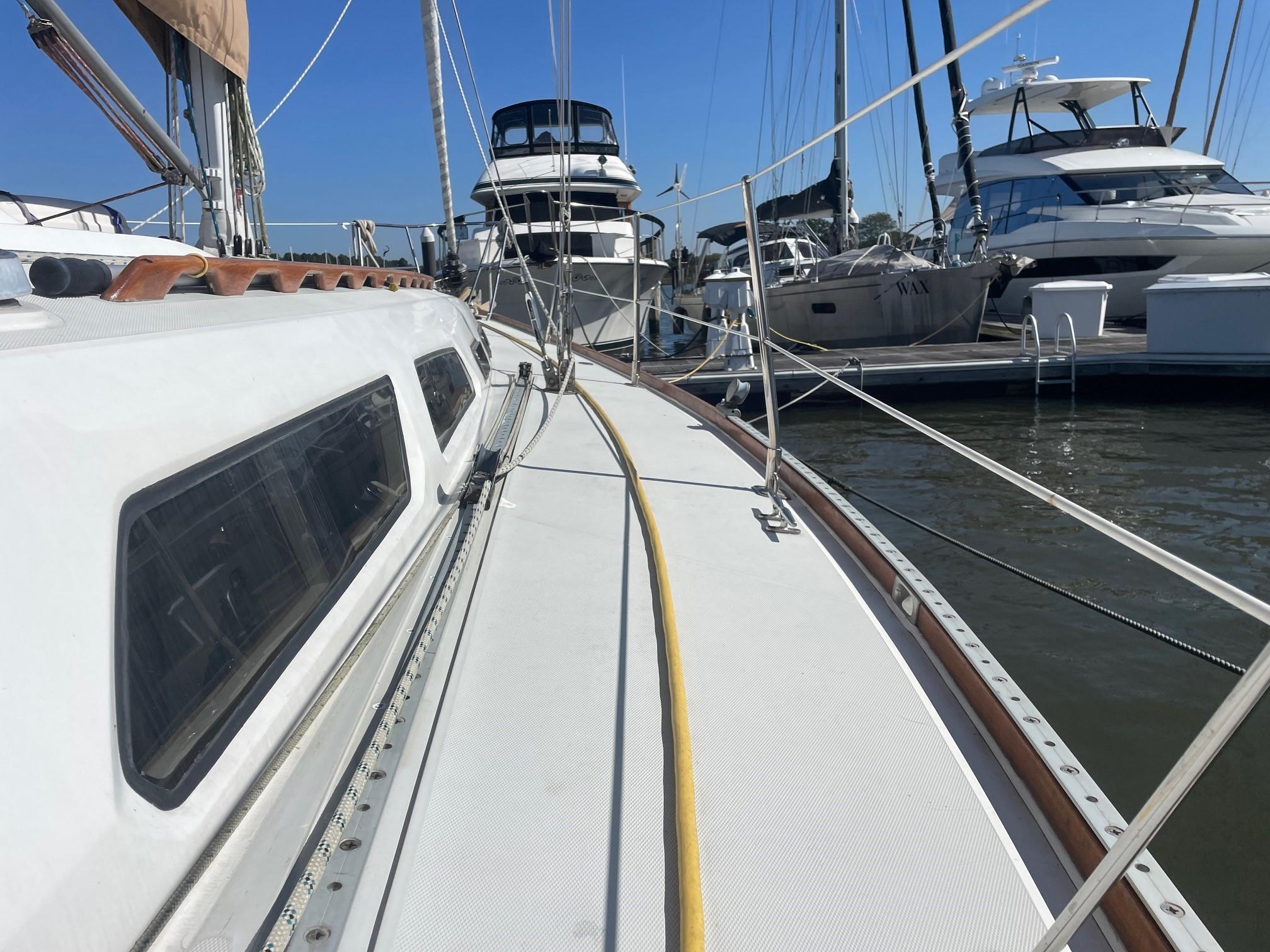 2001 Sabre 402 Sloop for sale - YachtWorld