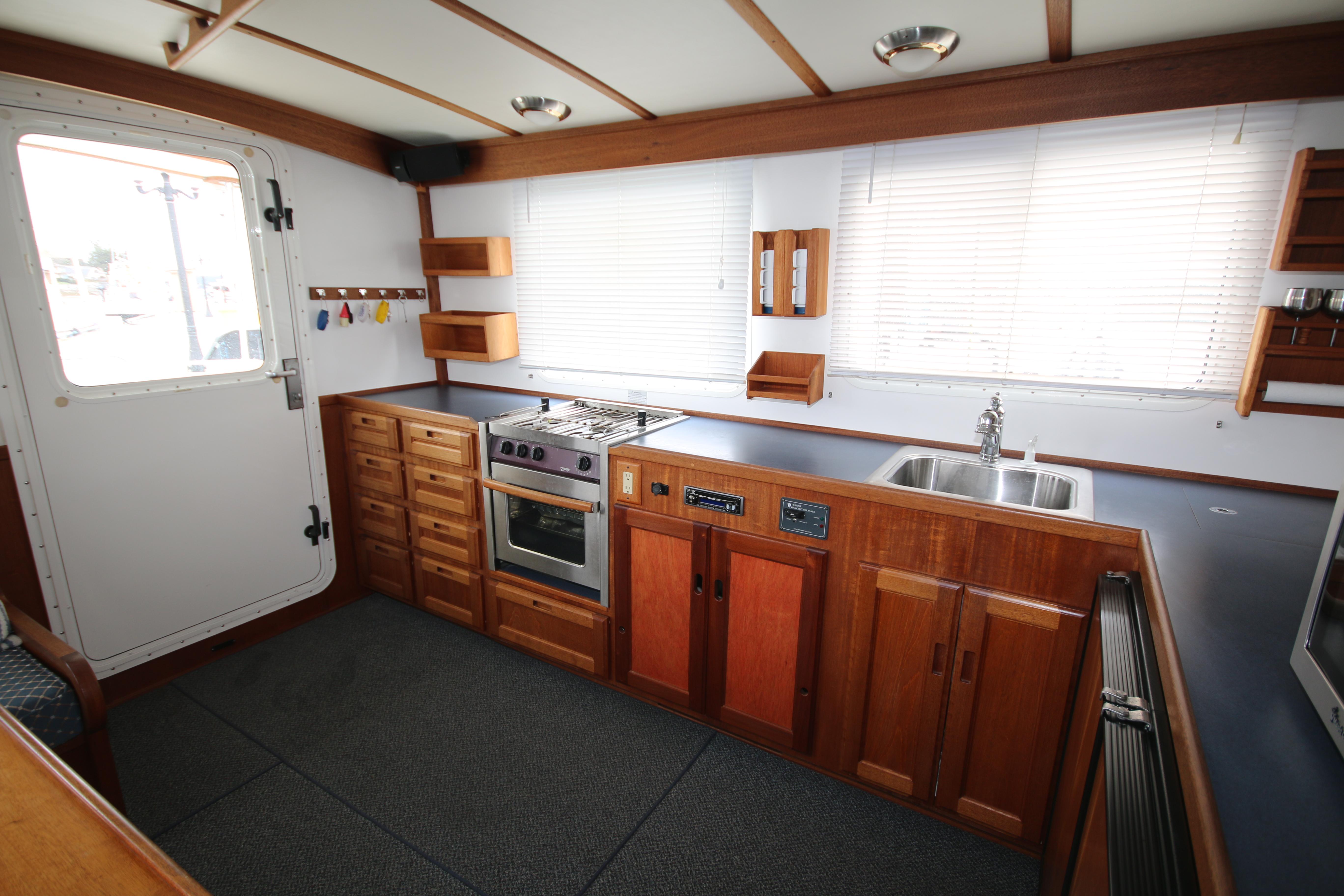 2003 Pacific Trawler Custom Blue Funnel Trawler for sale - YachtWorld