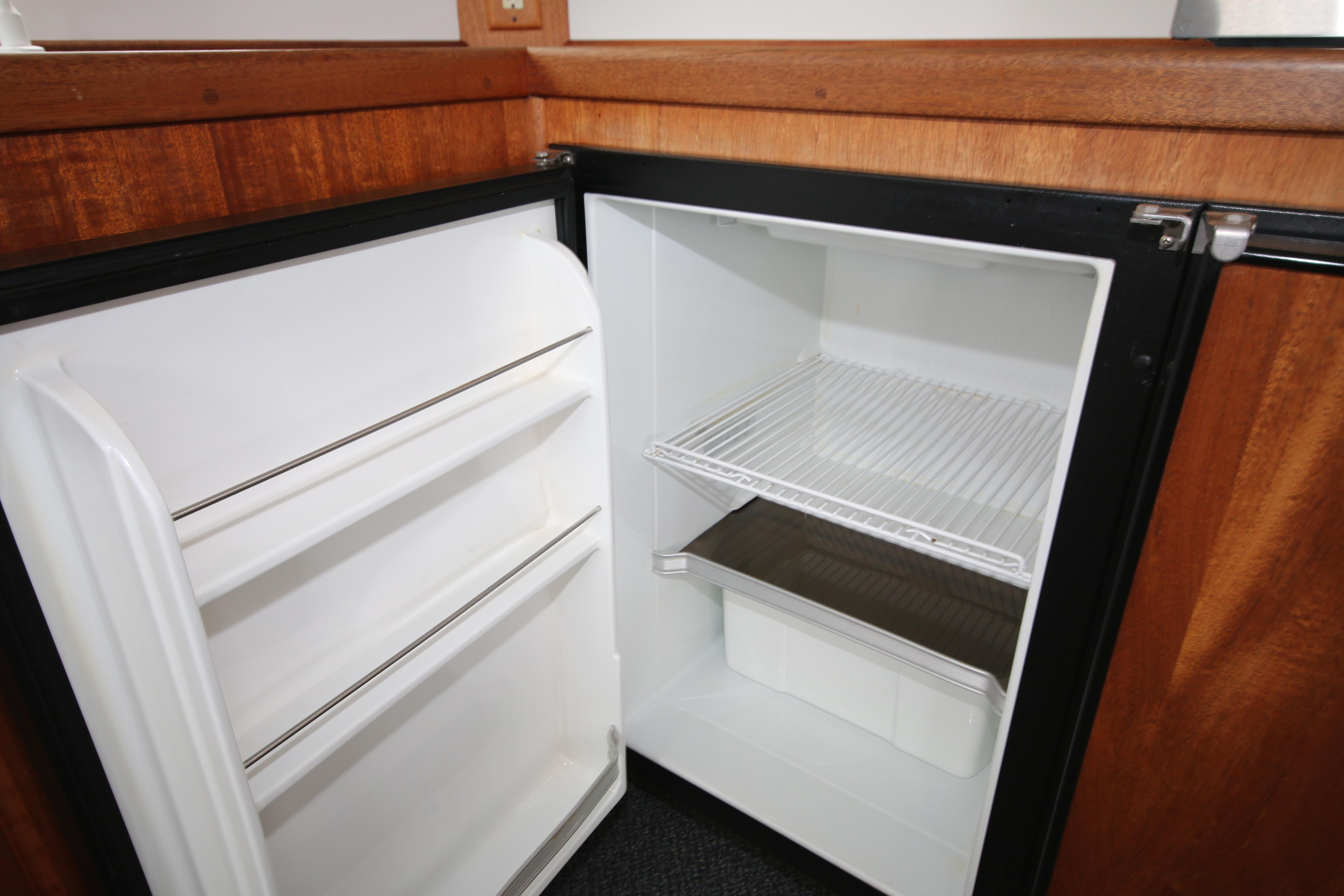 2003 Pacific Trawler Custom Blue Funnel Trawler for sale - YachtWorld