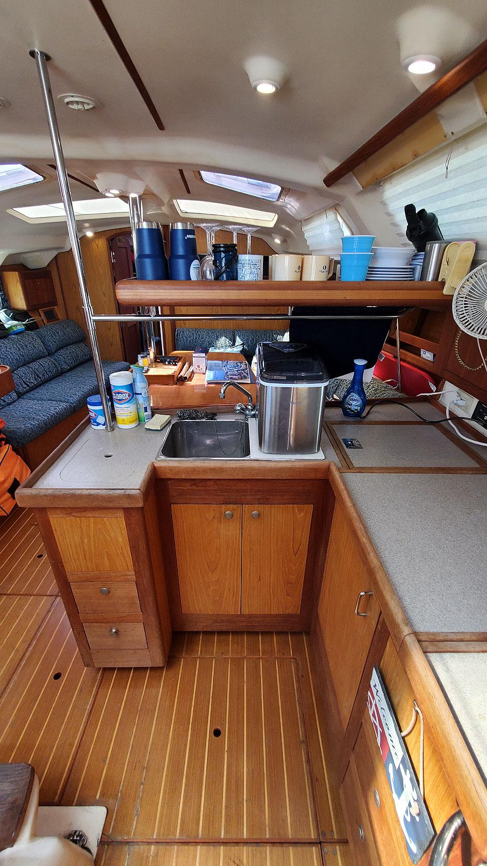 2000 Hunter 410 Cruiser for sale - YachtWorld