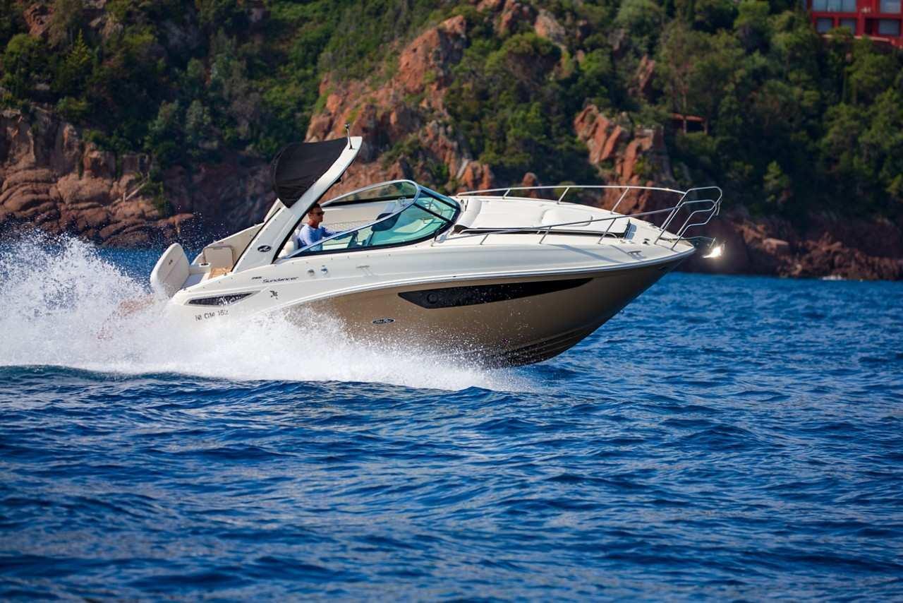 New 2024 Sea Ray Sundancer 265 | TopBoats