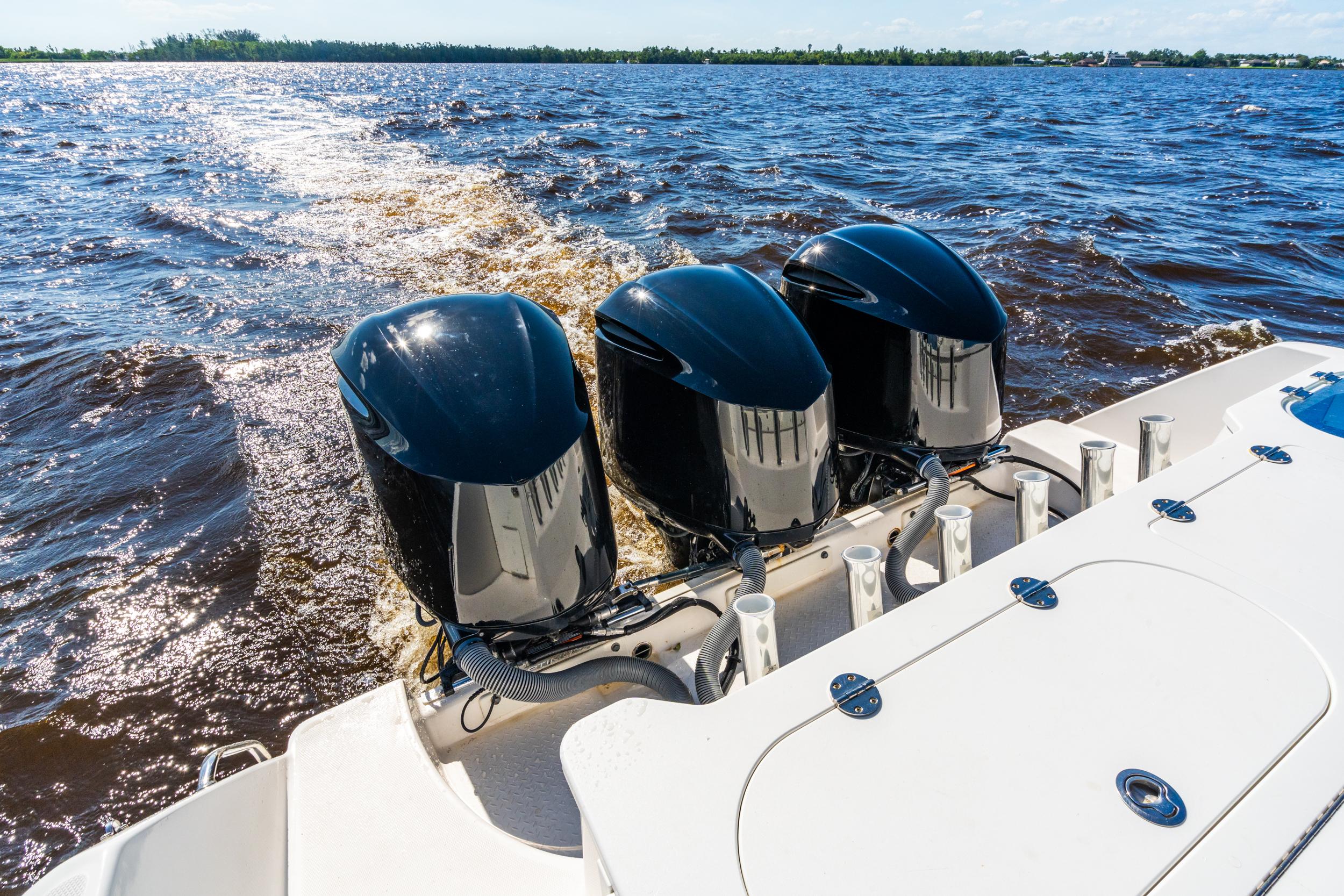 2017 Everglades 355 Center Console Center Console for sale - YachtWorld