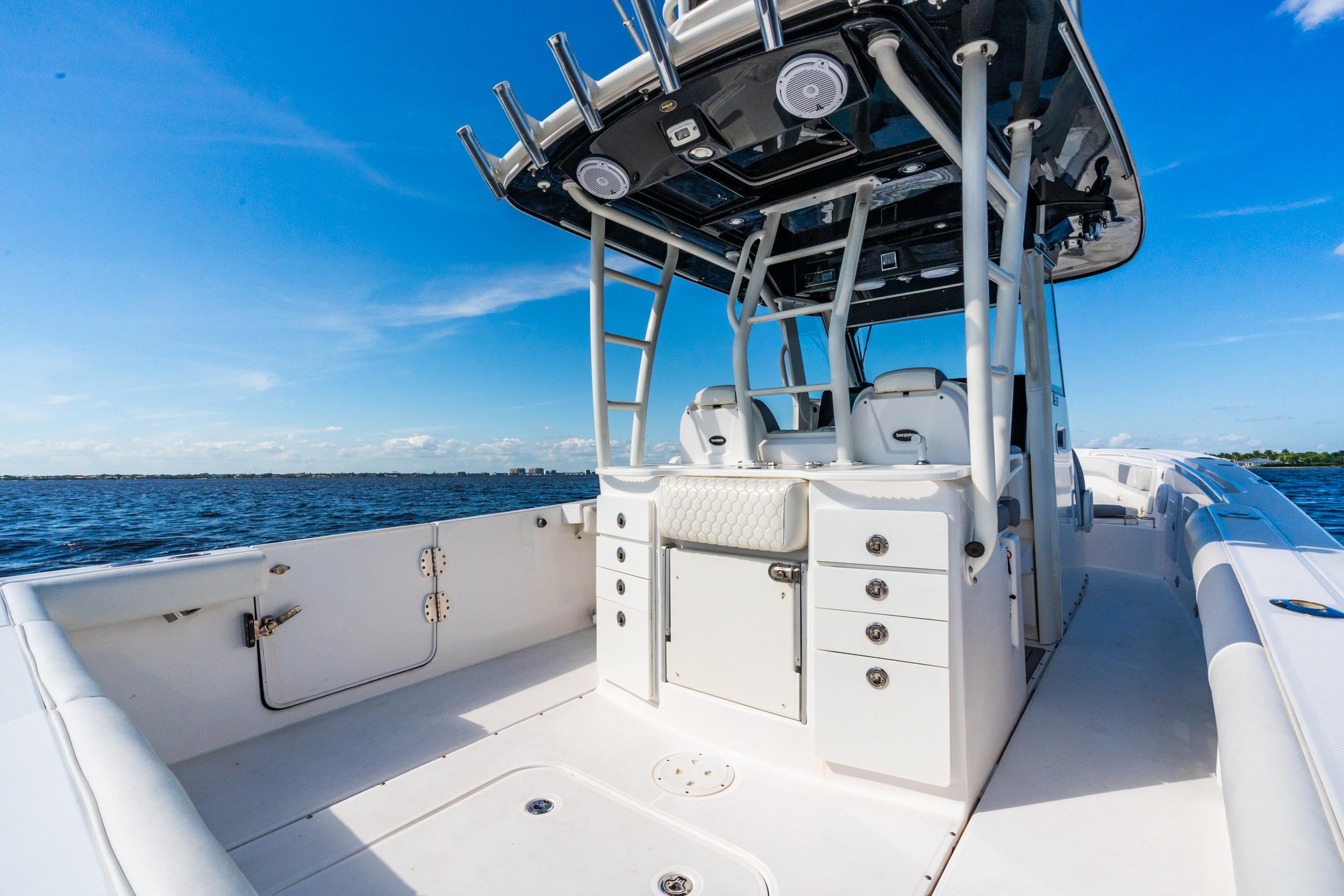 2017 Everglades 355 Center Console Center Console for sale - YachtWorld