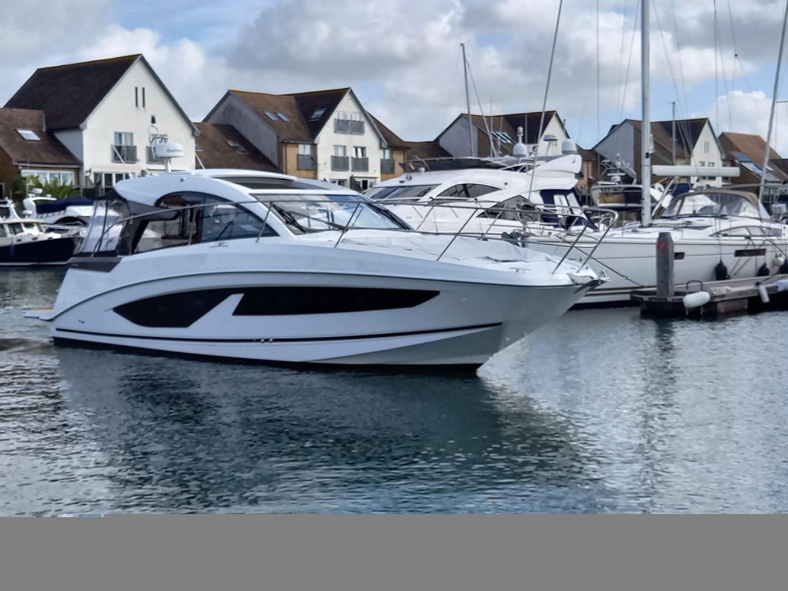 Used 2024 Beneteau Gran Turismo 36 - Girona | TopBoats