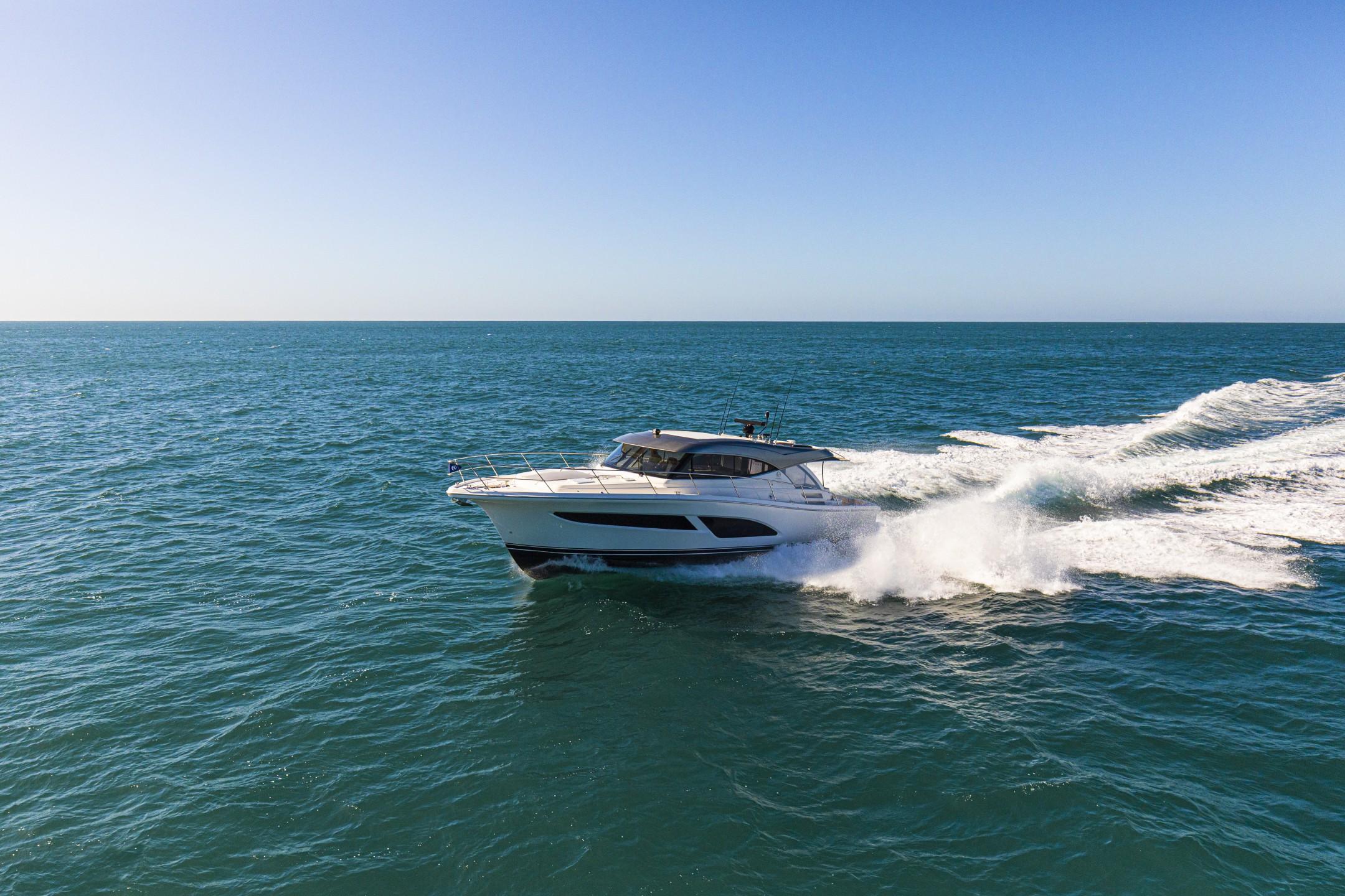 2024 Riviera 465 SUV Motor Yacht for sale - YachtWorld