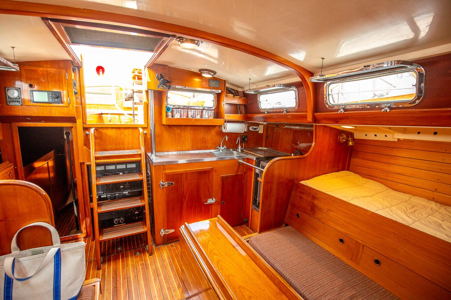 1973 Alden Cutsom 47 Center Cockpit Ketch Ketch te koop- YachtWorld