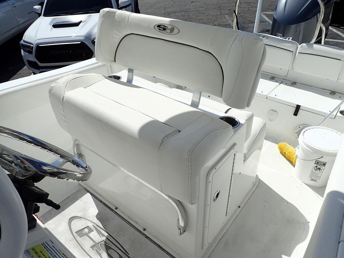 2016 Sea Hunt Ultra 235 SE Center Console Boote Kaufen - YachtWorld