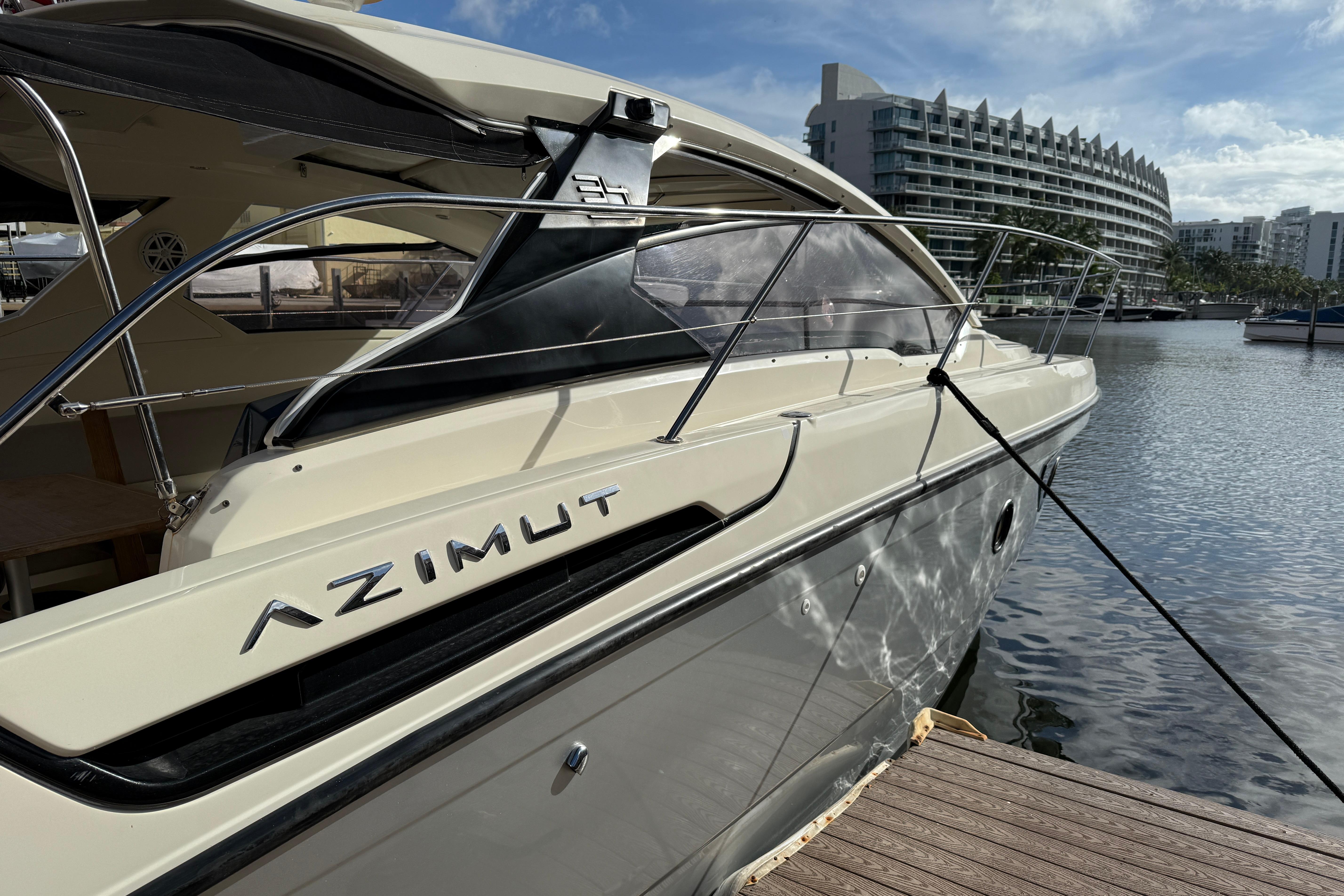 2014 Azimut Atlantis 34 Cruiser for sale - YachtWorld