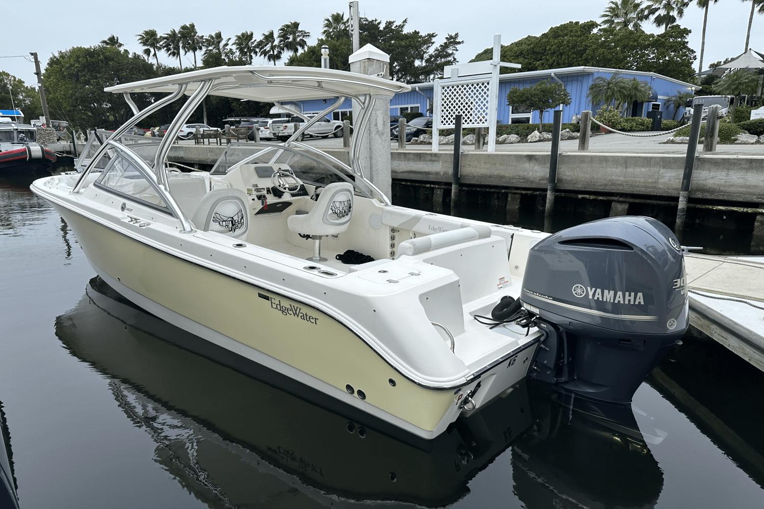 Used Power boats for sale | YachtWorld