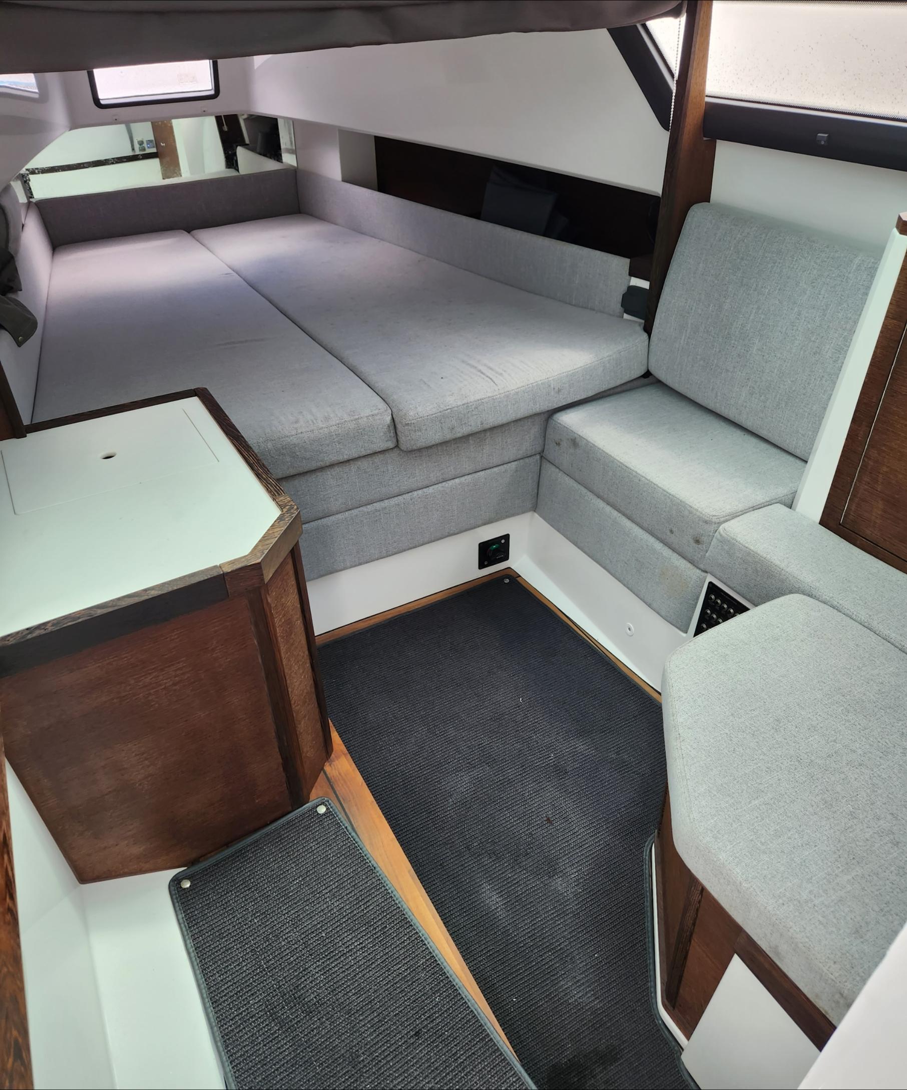 2019 BRABUS Shadow Package Center Console for sale - YachtWorld