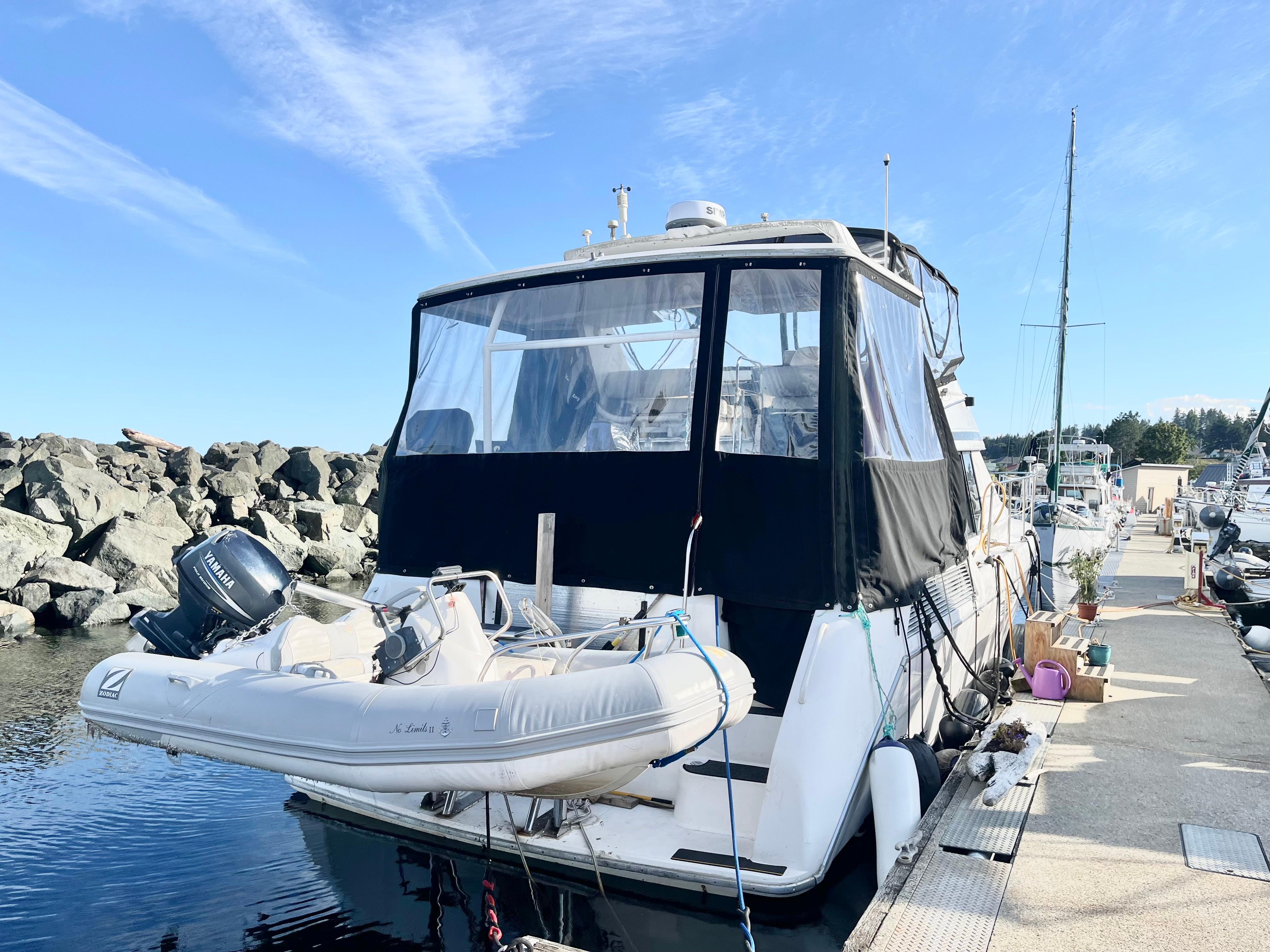 1991 Bayliner 4387 Motoryacht Motor Yachts for sale - YachtWorld