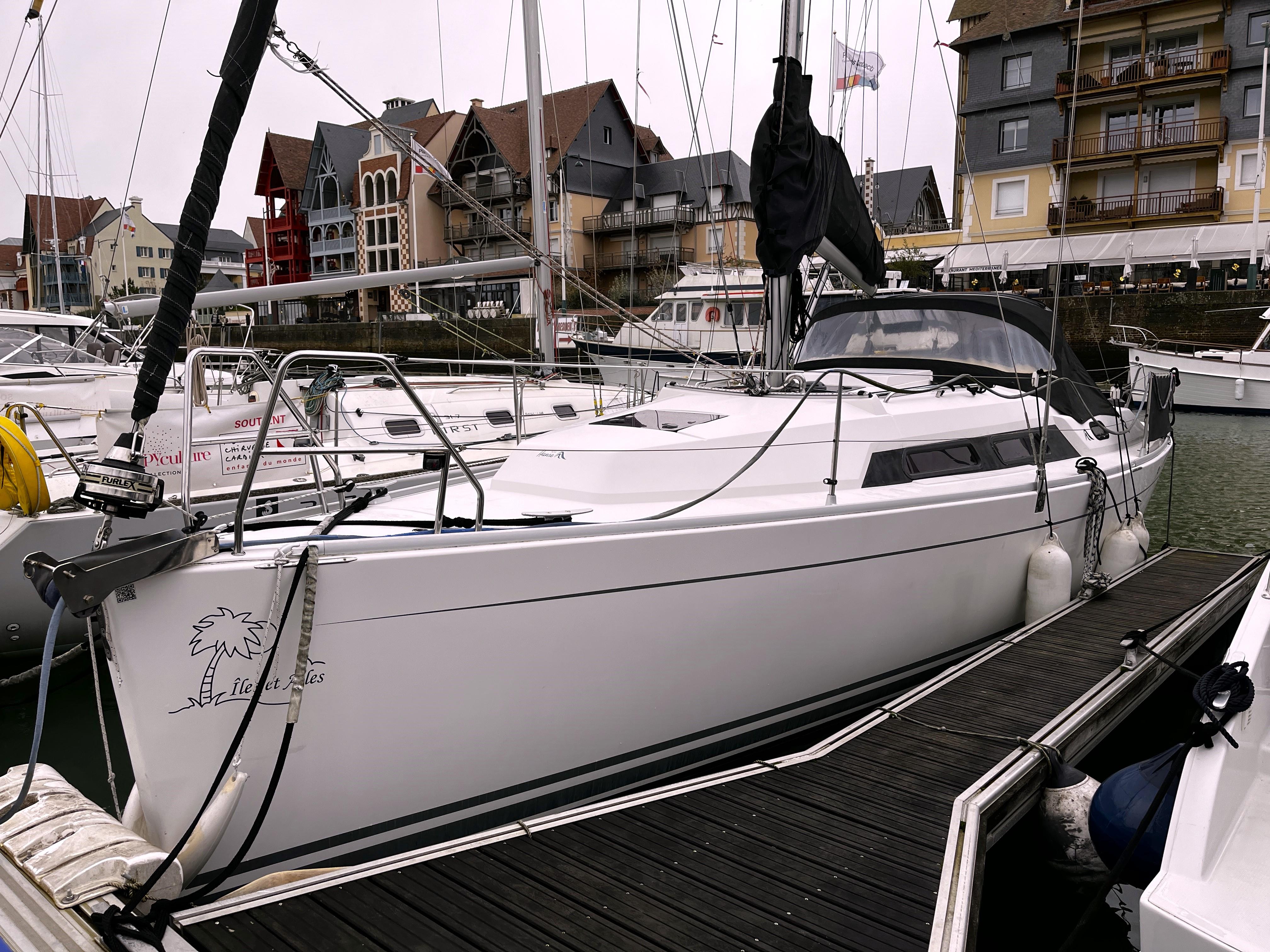 2010 Hanse 320 Motorsegler (Segel) Kaufen - YachtWorld