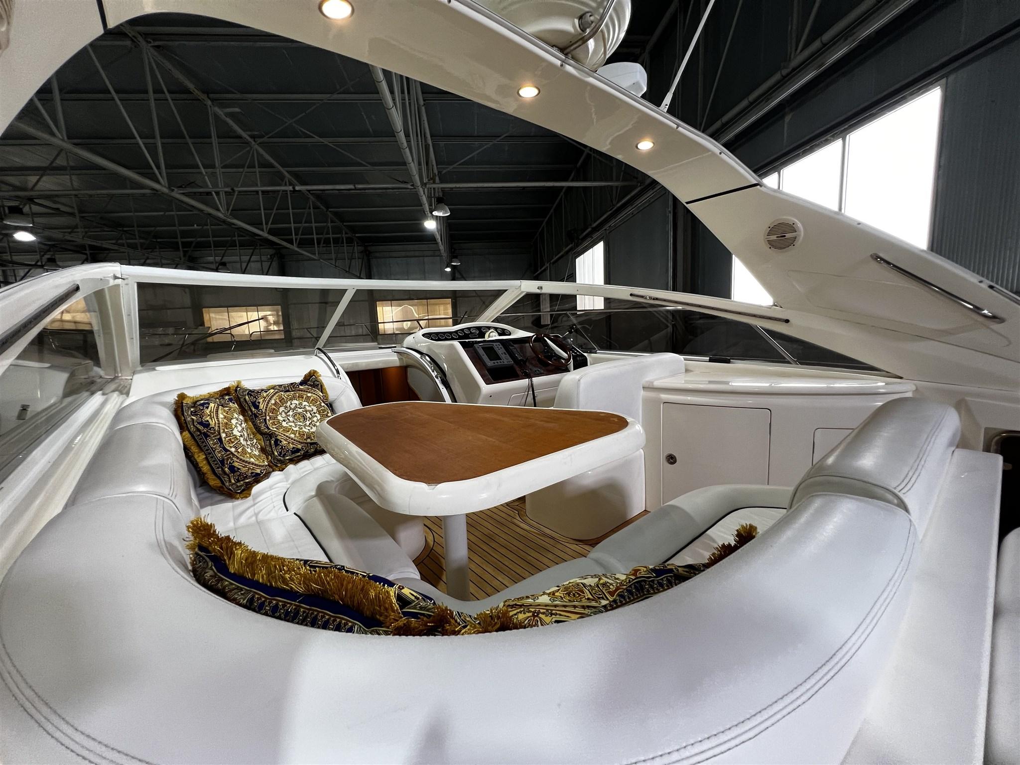 Marine Projects Princess V42 13m 2001, Express-Boote | Boot24