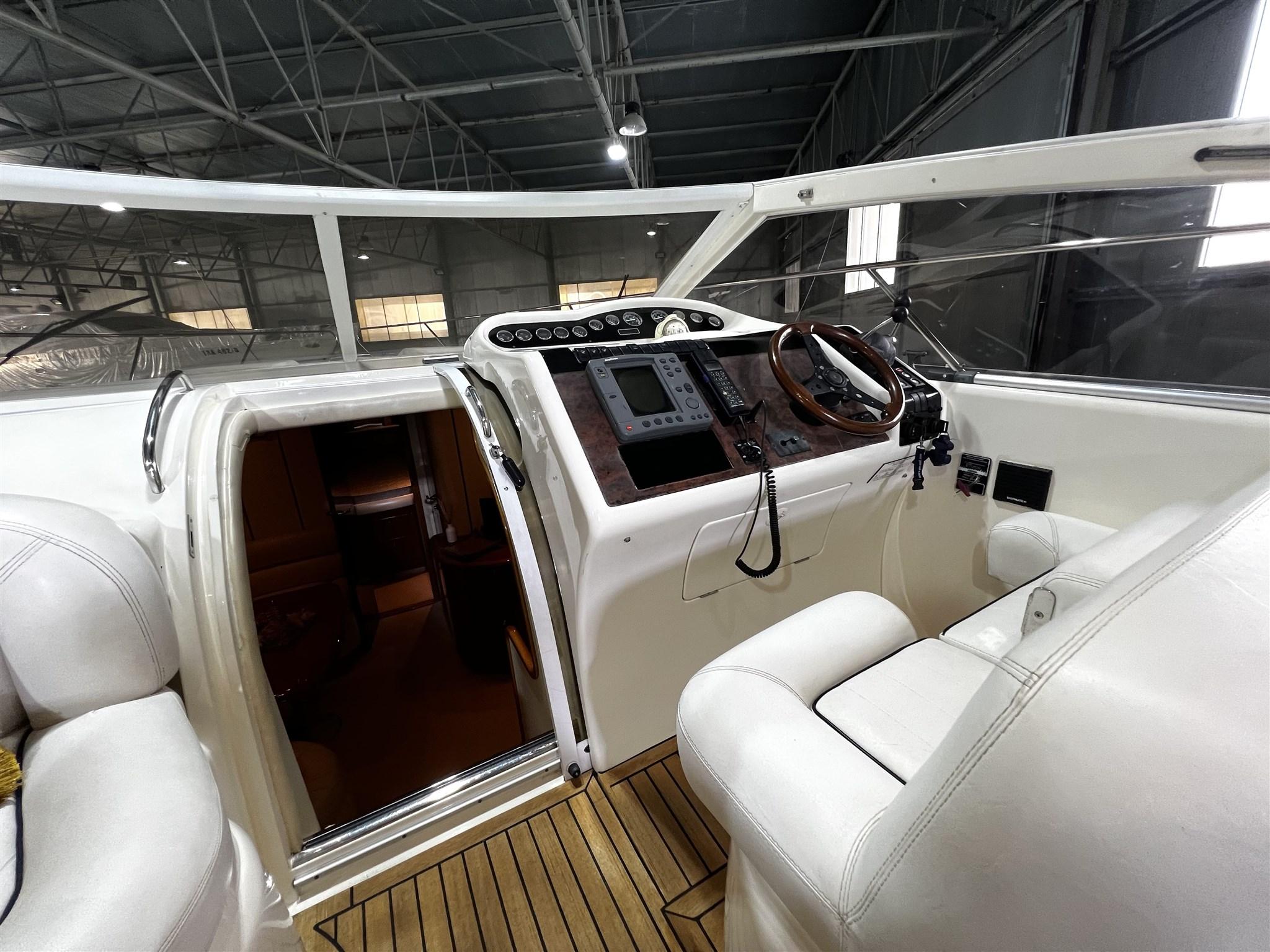 Marine Projects Princess V42 13m 2001, Express-Boote | Boot24