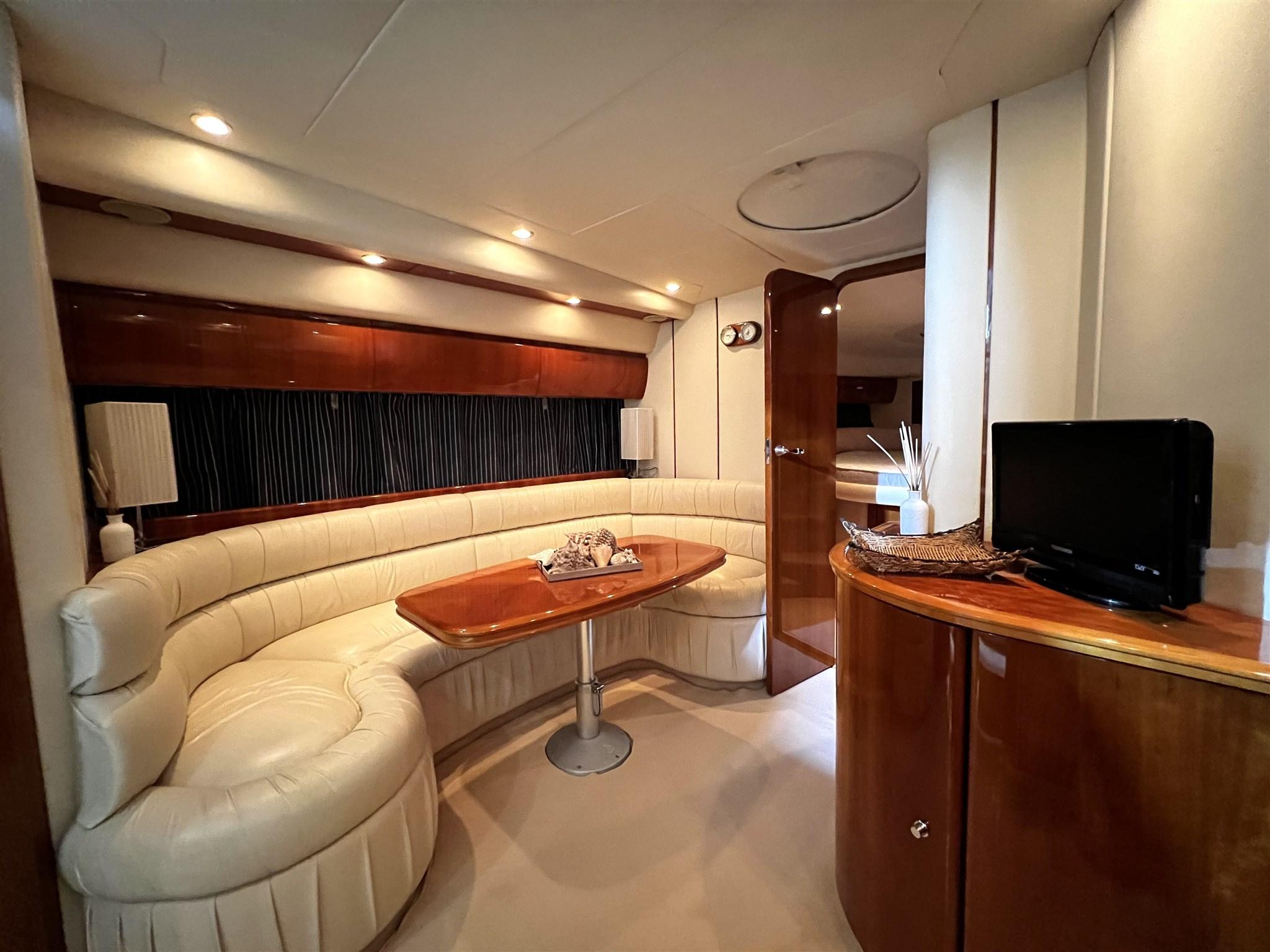 Ocasión 2001 Marine Projects Princess V42 | TopBarcos.com
