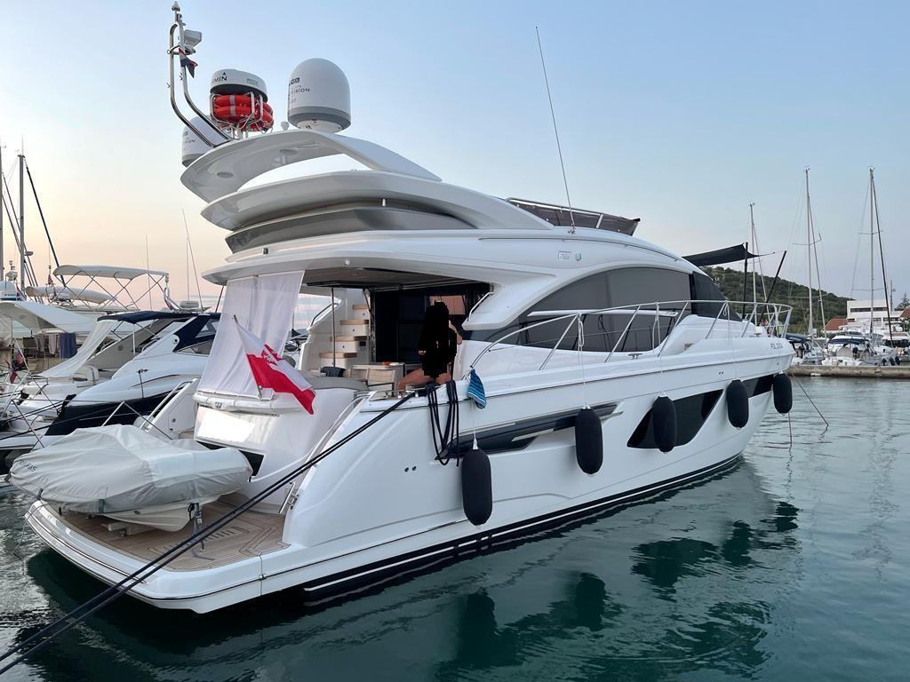 2020 Princess F55 Flybridge for sale - YachtWorld