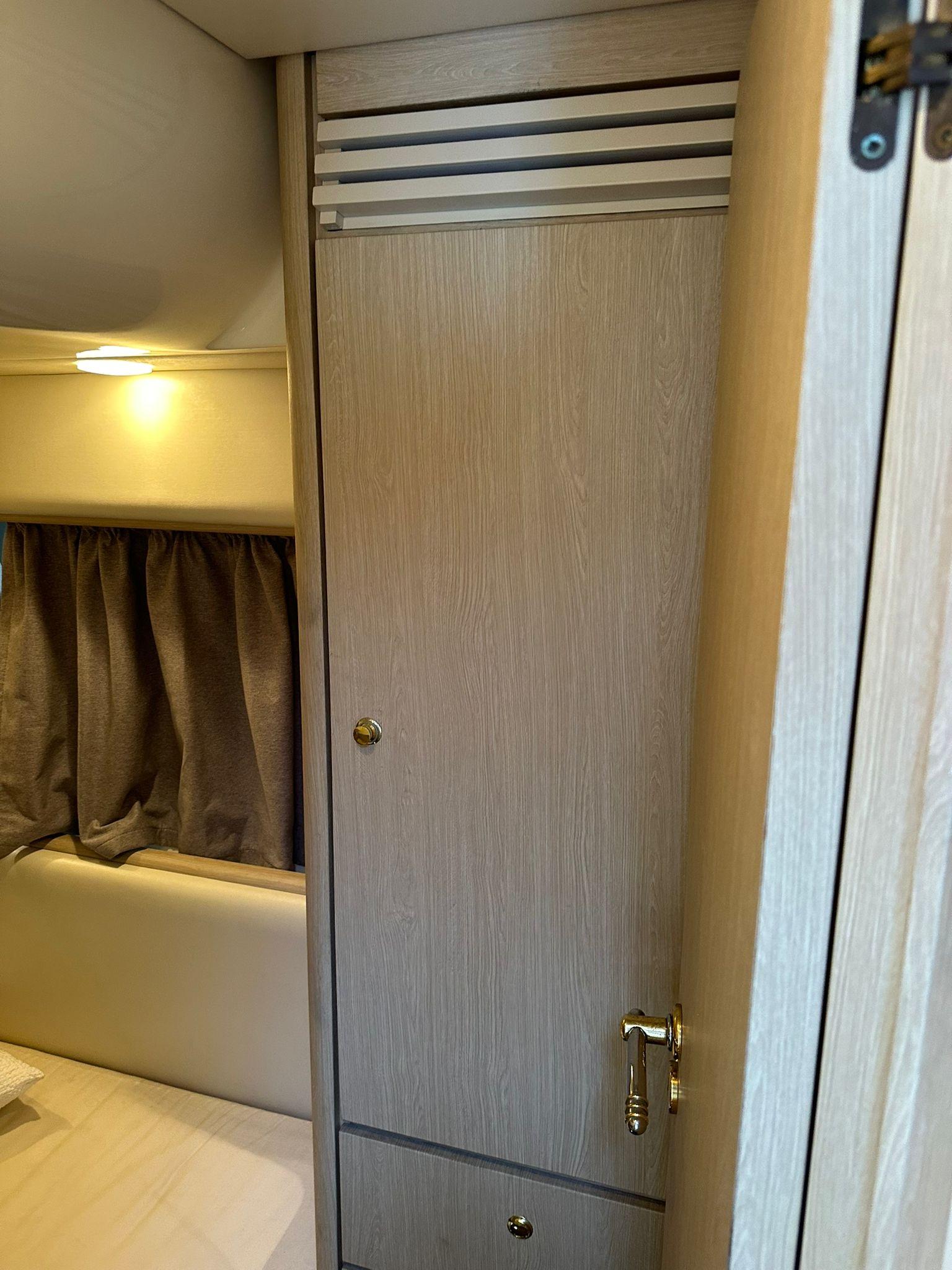 2001 Baia FLASH 48 Cruiser for sale - YachtWorld