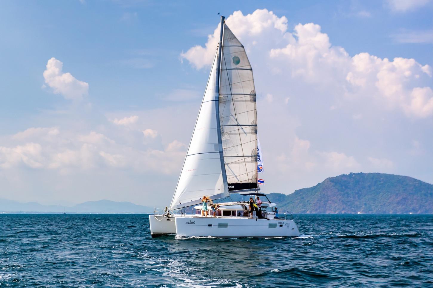 2014 Lagoon 400 S2 Catamarans et trimarans à vendre - YachtWorld