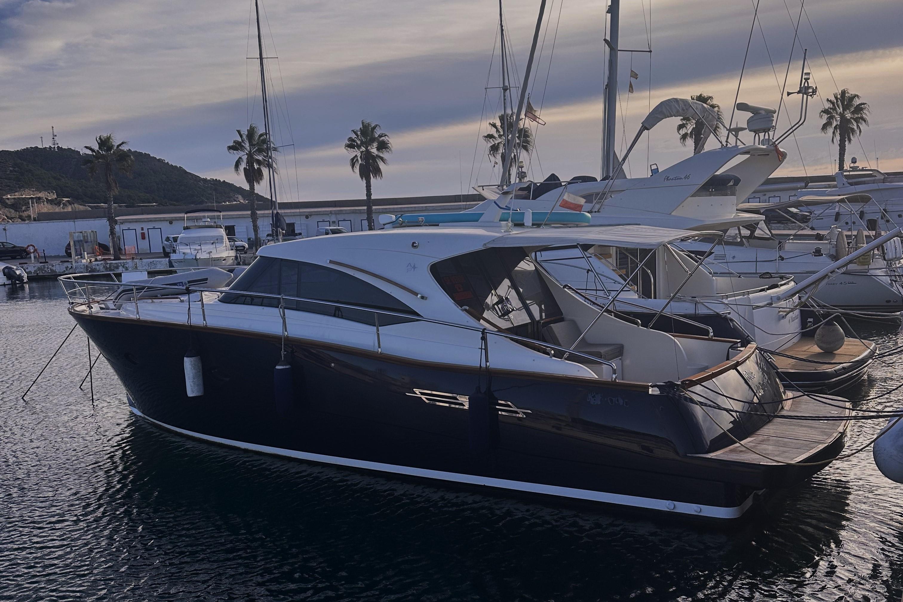 2012 Austin Parker AP 42 Sports Cruiser for sale - YachtWorld