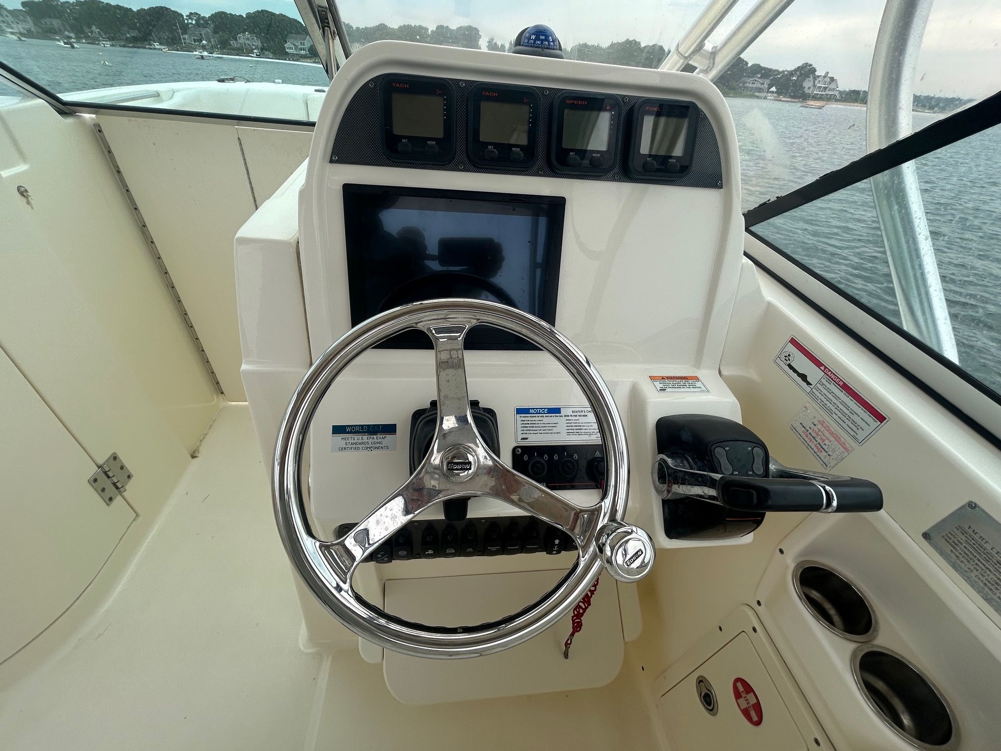 2011 World Cat 290 DC Other for sale - YachtWorld