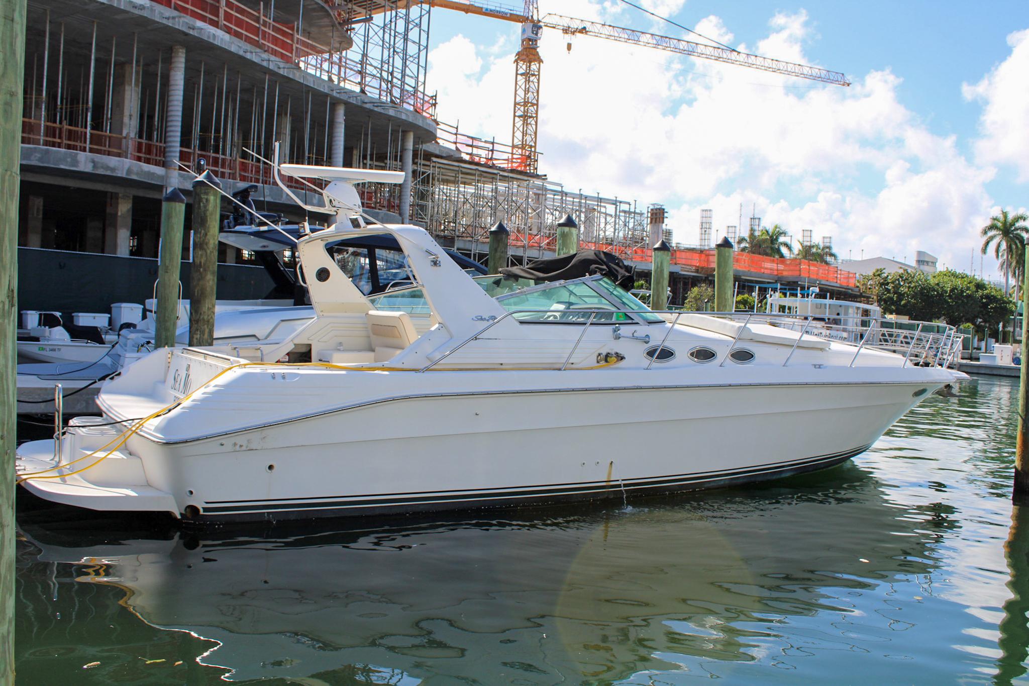 1994 Sea Ray 400 Express Cruiser Motor Yacht for sale - YachtWorld