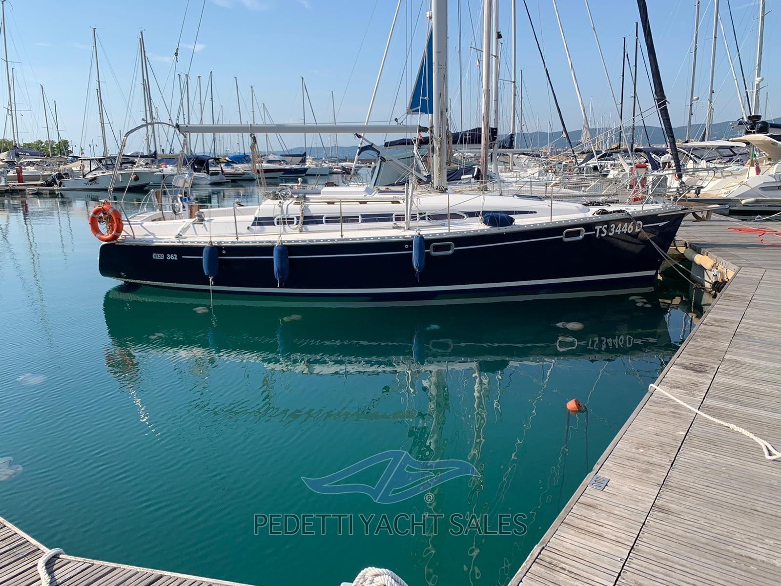 Used 2000 Custom Elan Line 362 | TopBoats