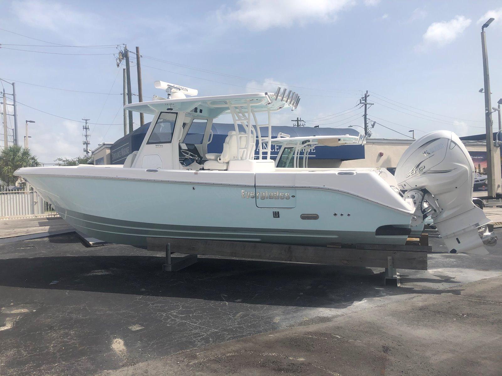 Everglades 335 Center Console Boat For Sale - Waa2