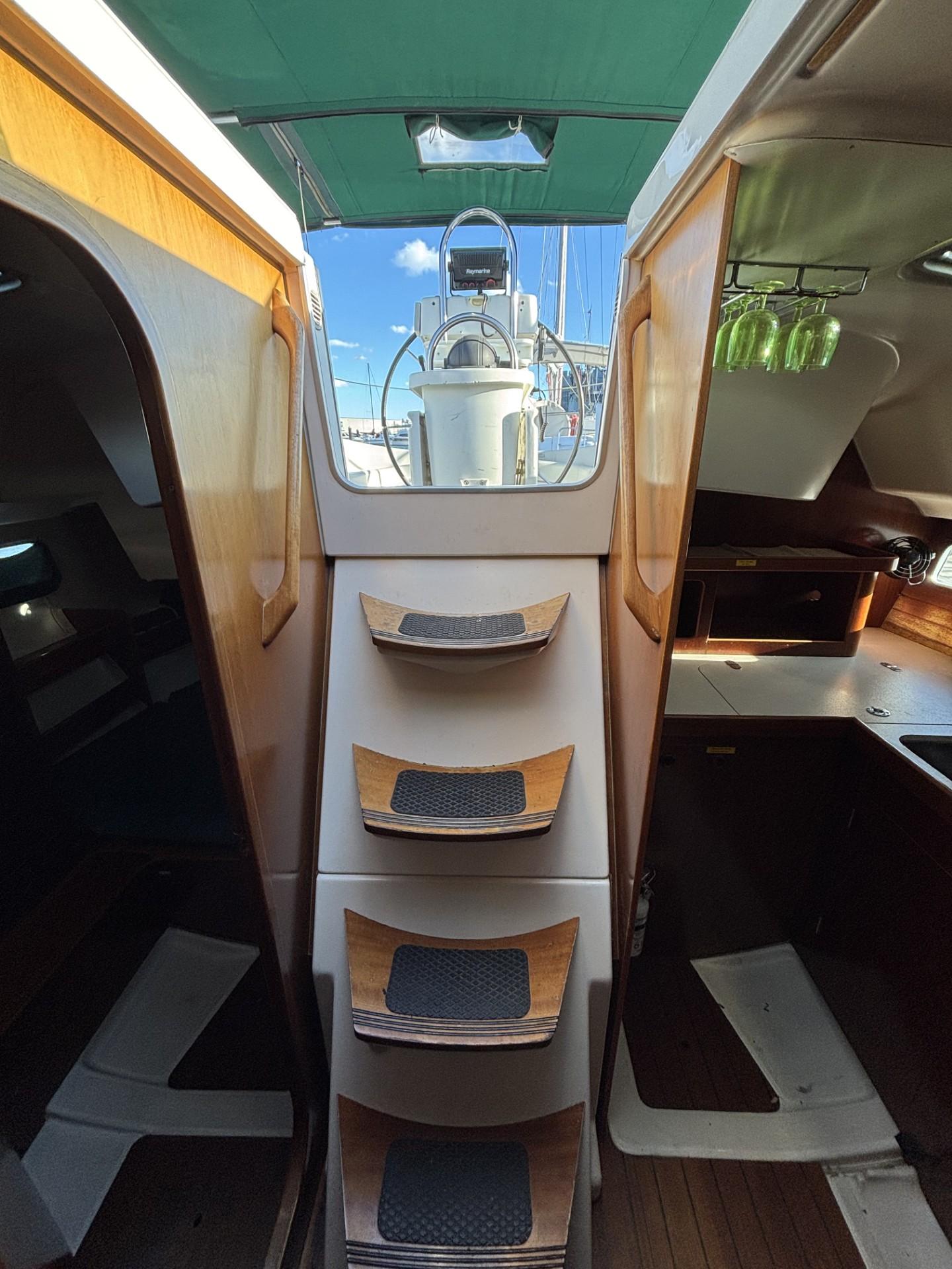 1997 Beneteau Oceanis 351 Sloop for sale - YachtWorld