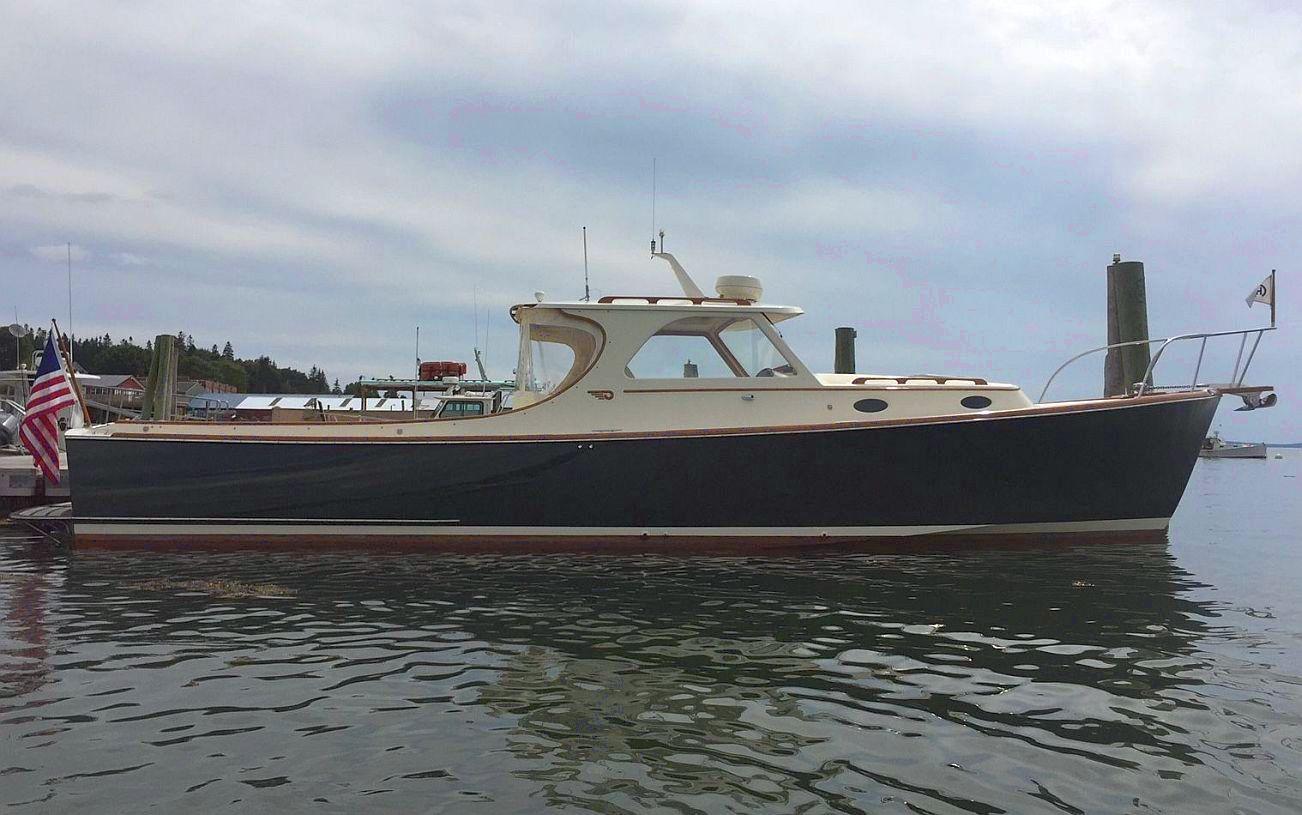 Hinckley Picnic Boat Classic kaufen | YachtWorld