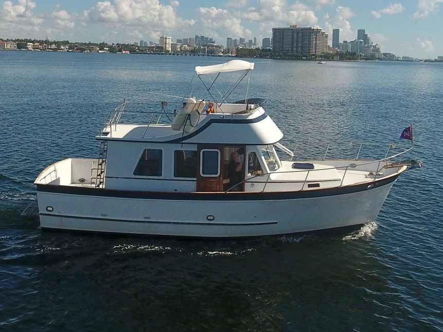 1974 DeFever 34 Passagemaker Motoryacht til salg- YachtWorld