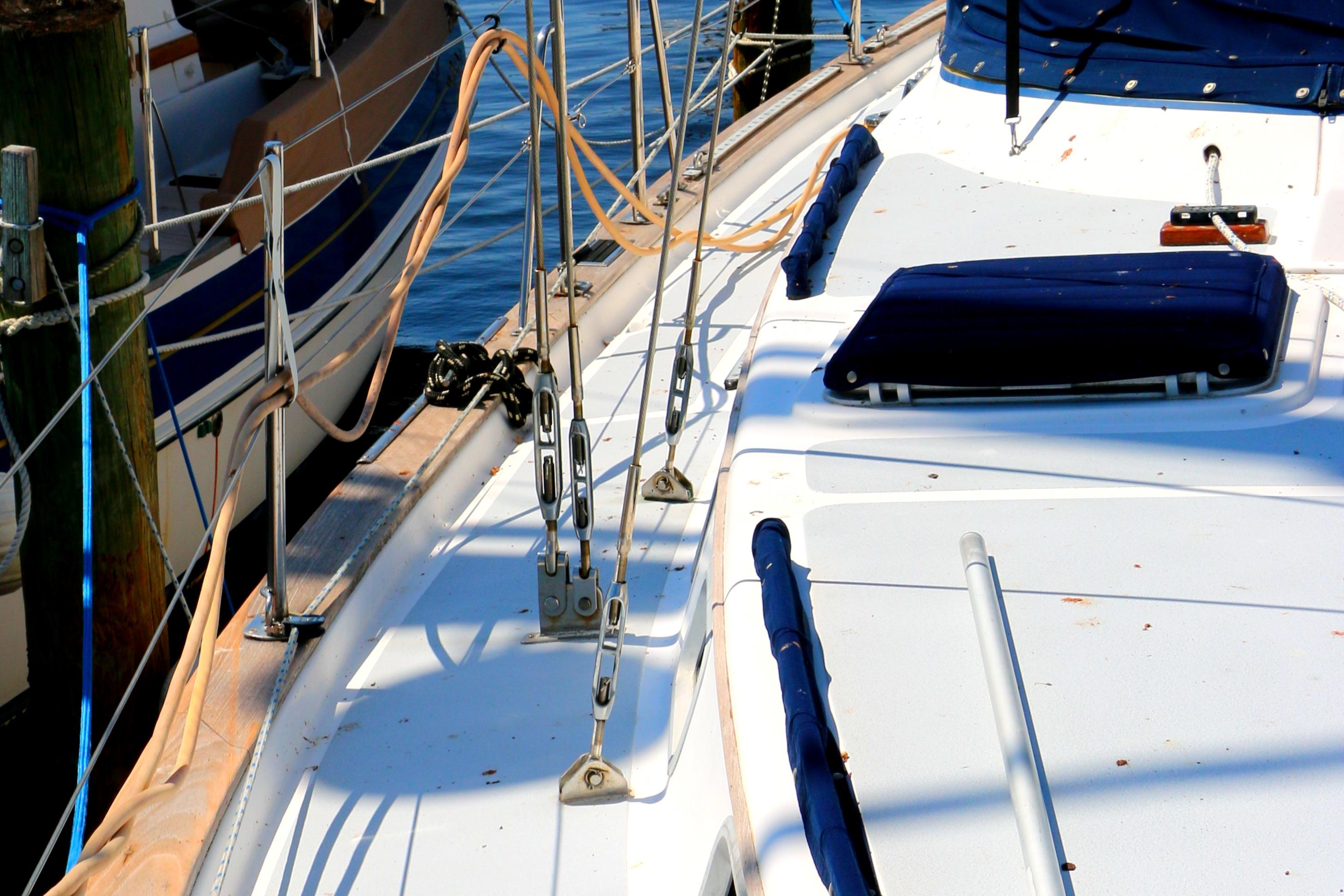 1988 Endeavour 42 Centre Cockpit for sale - YachtWorld