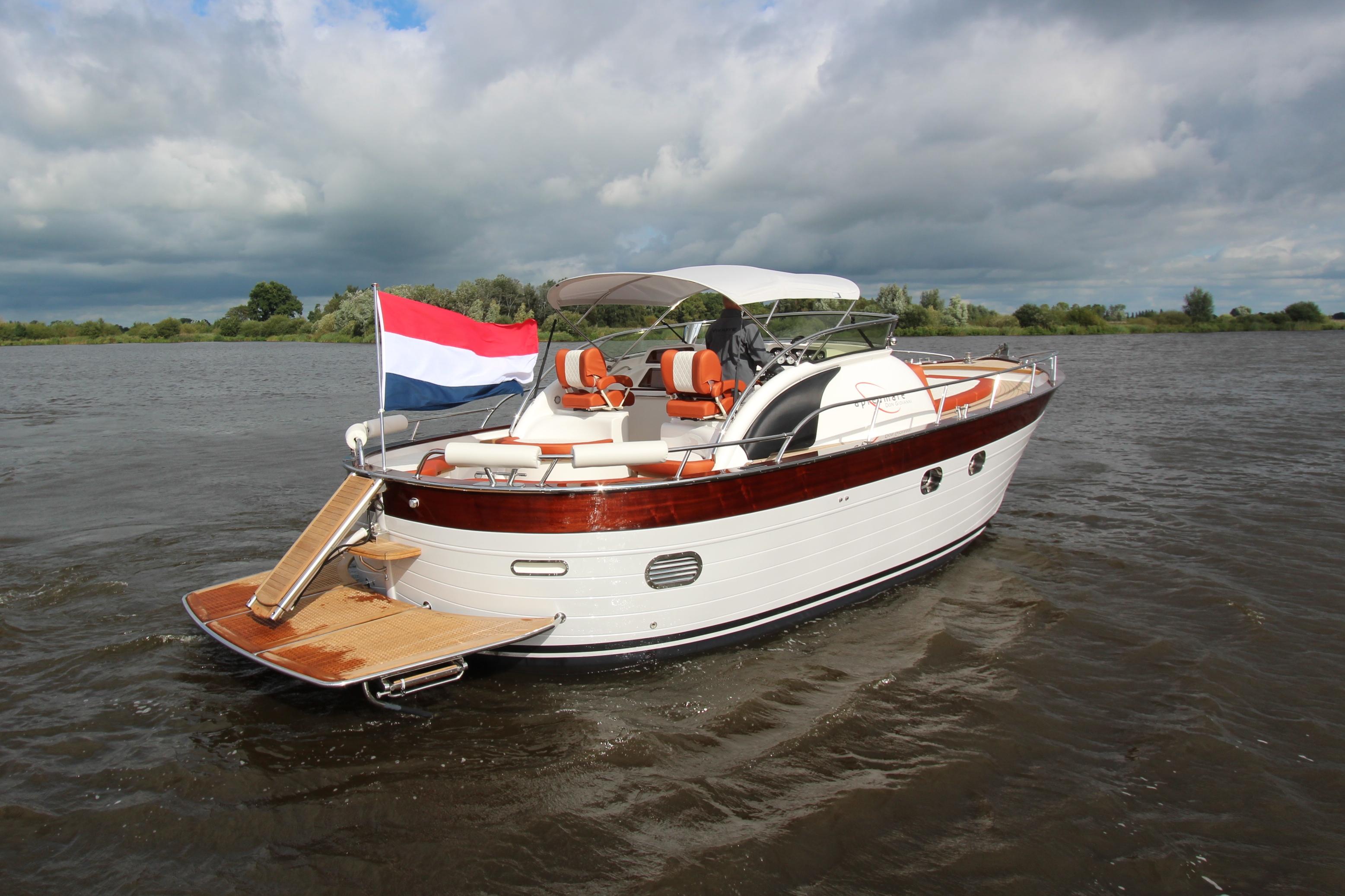 2001 Apreamare Don Giovanni Motor Yacht for sale - YachtWorld