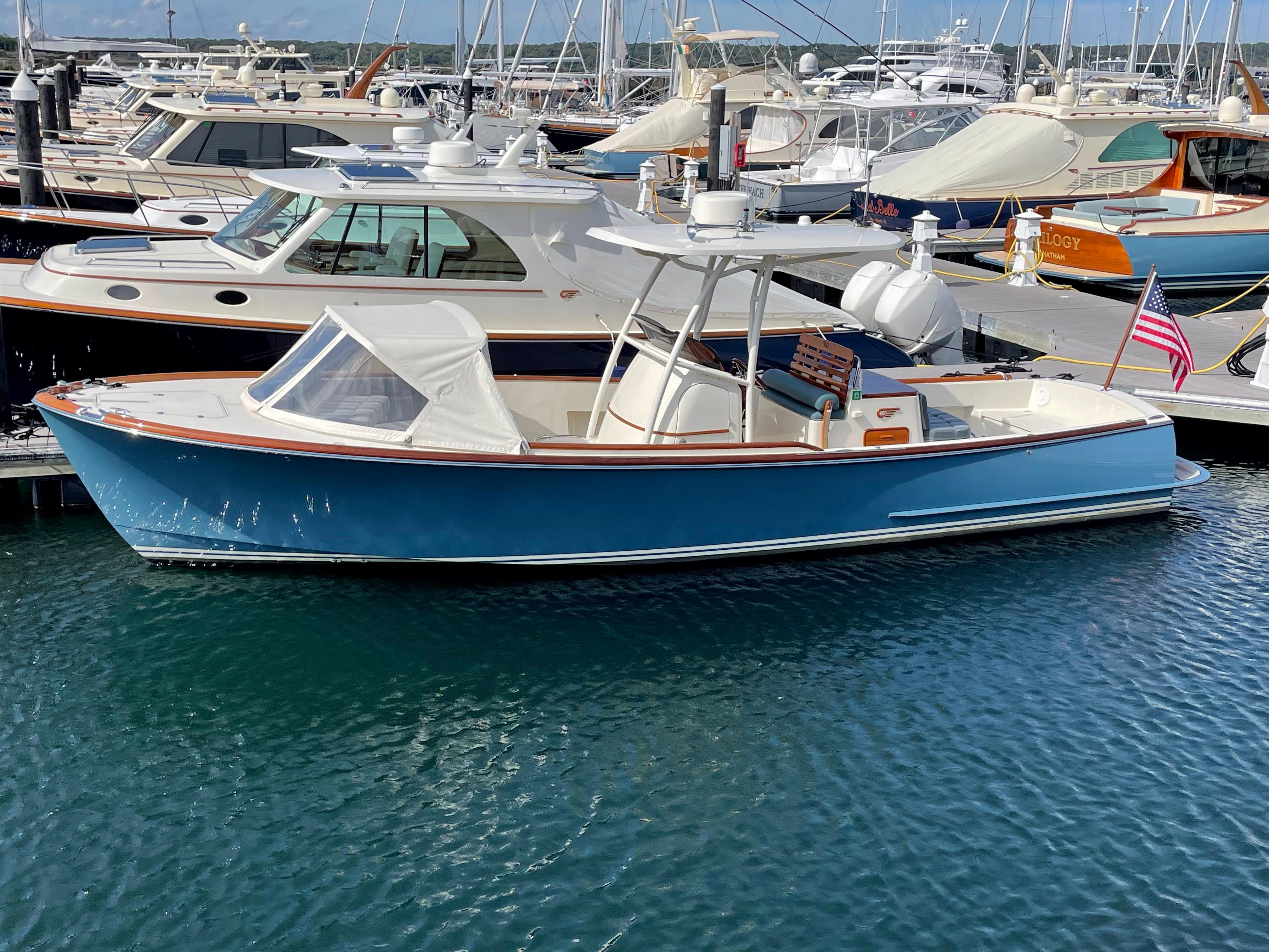 2021 Hinckley Talaria 29C Jetboot Kaufen - YachtWorld