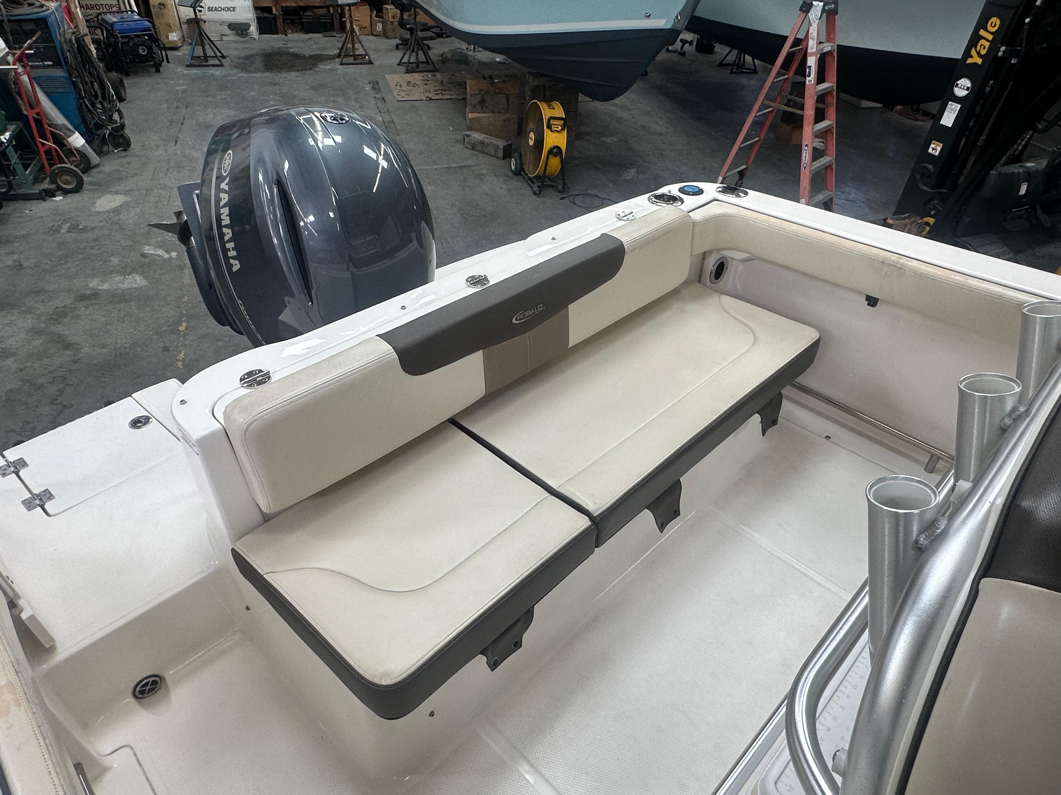 2019 Robalo R222 Center Console Center Console for sale - YachtWorld