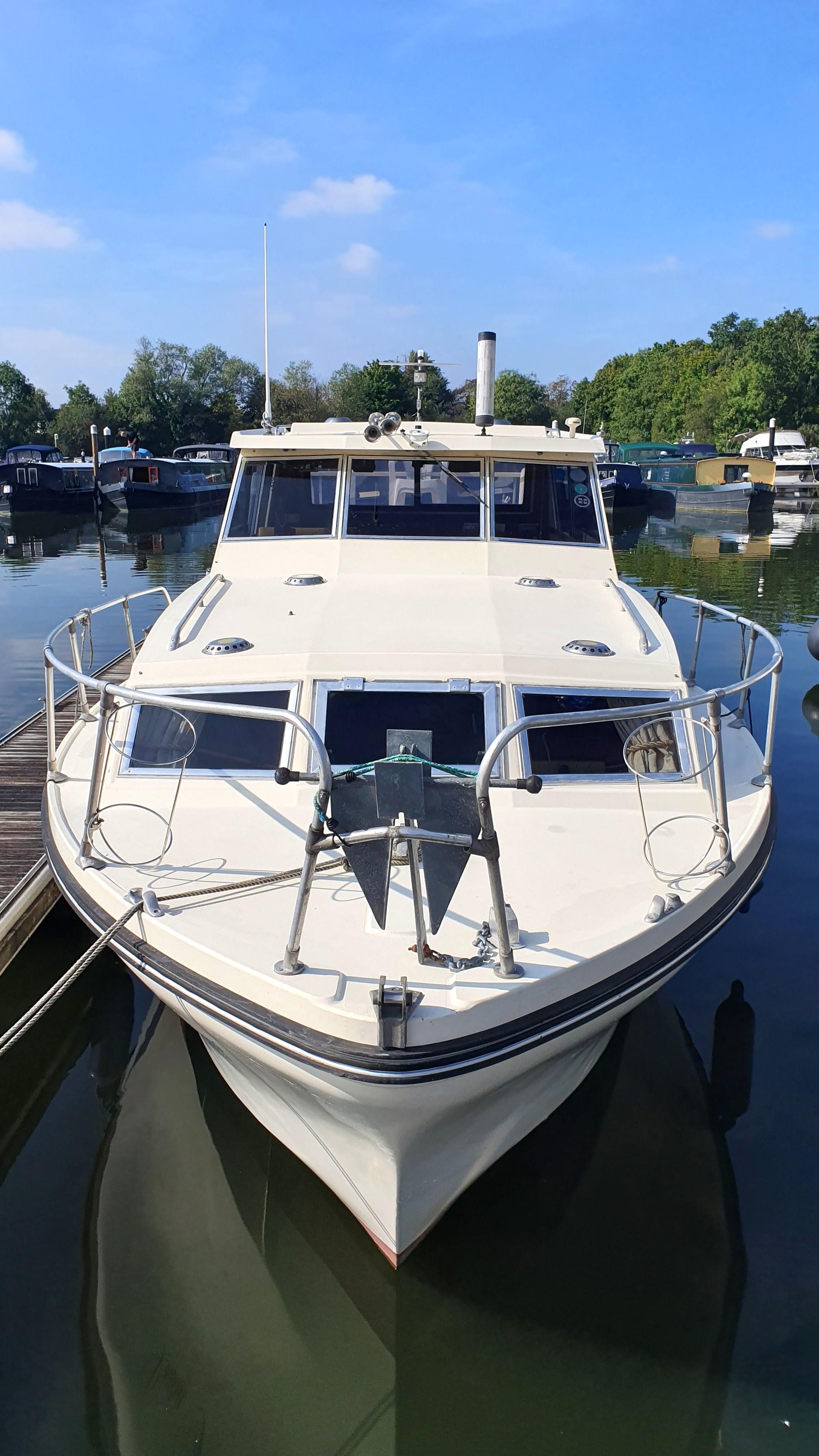 1982 Birchwood 29 Senator Aft Cabin Canal and River Cruiser for sale ...